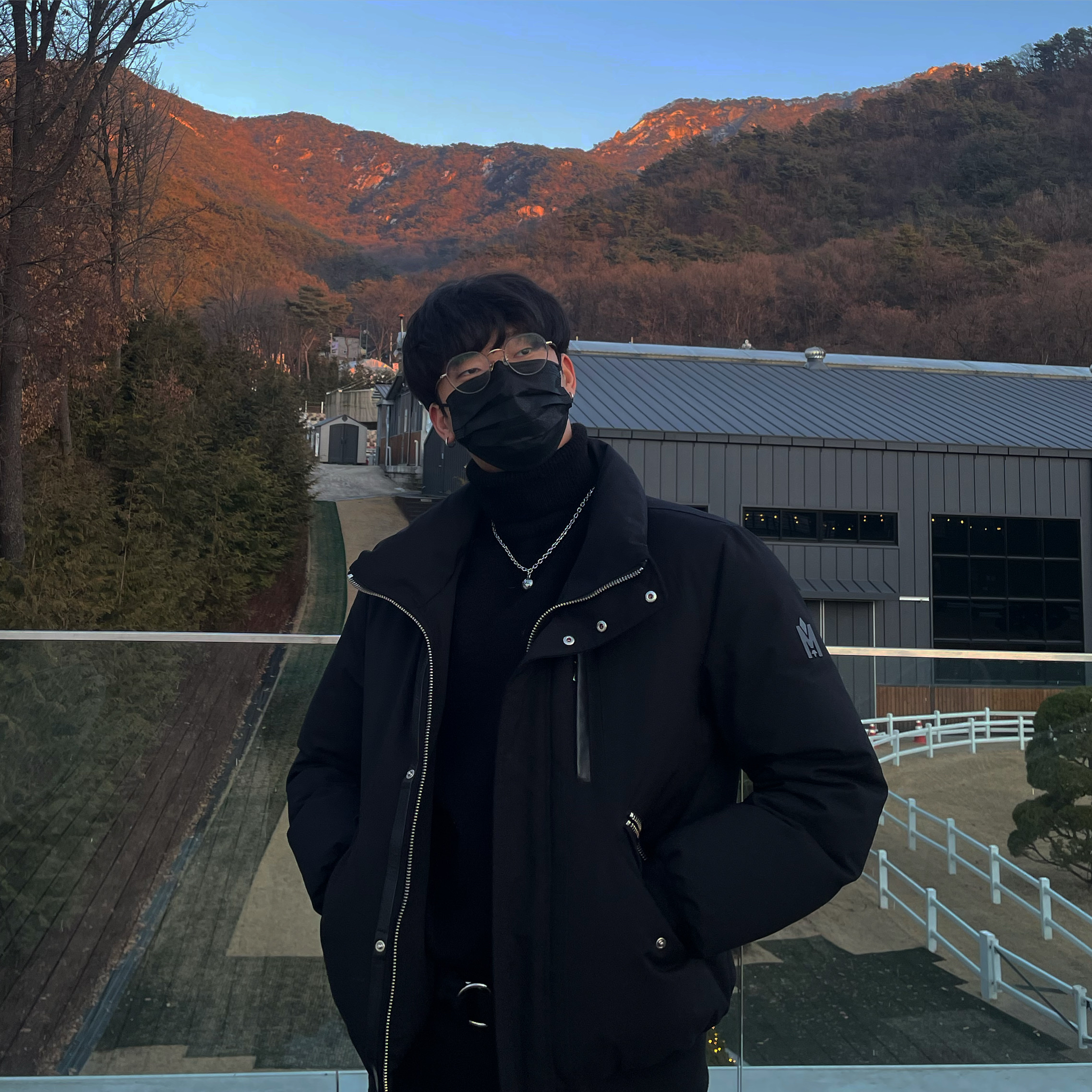 byunjw1118 (@ja_w00k) 님의 게시물 | KREAM