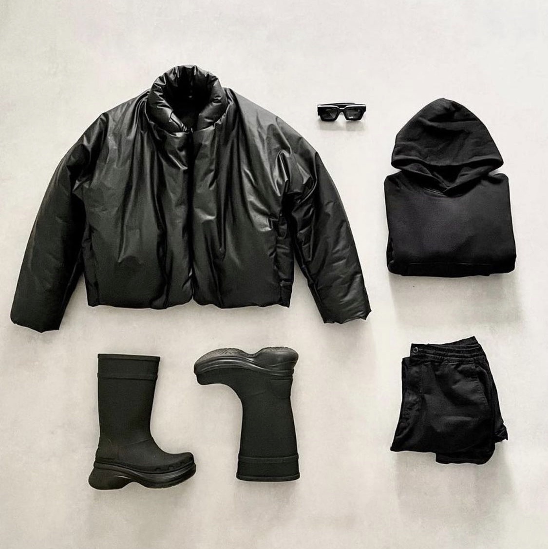 (@luv2h8) 님의 게시물 | KREAM