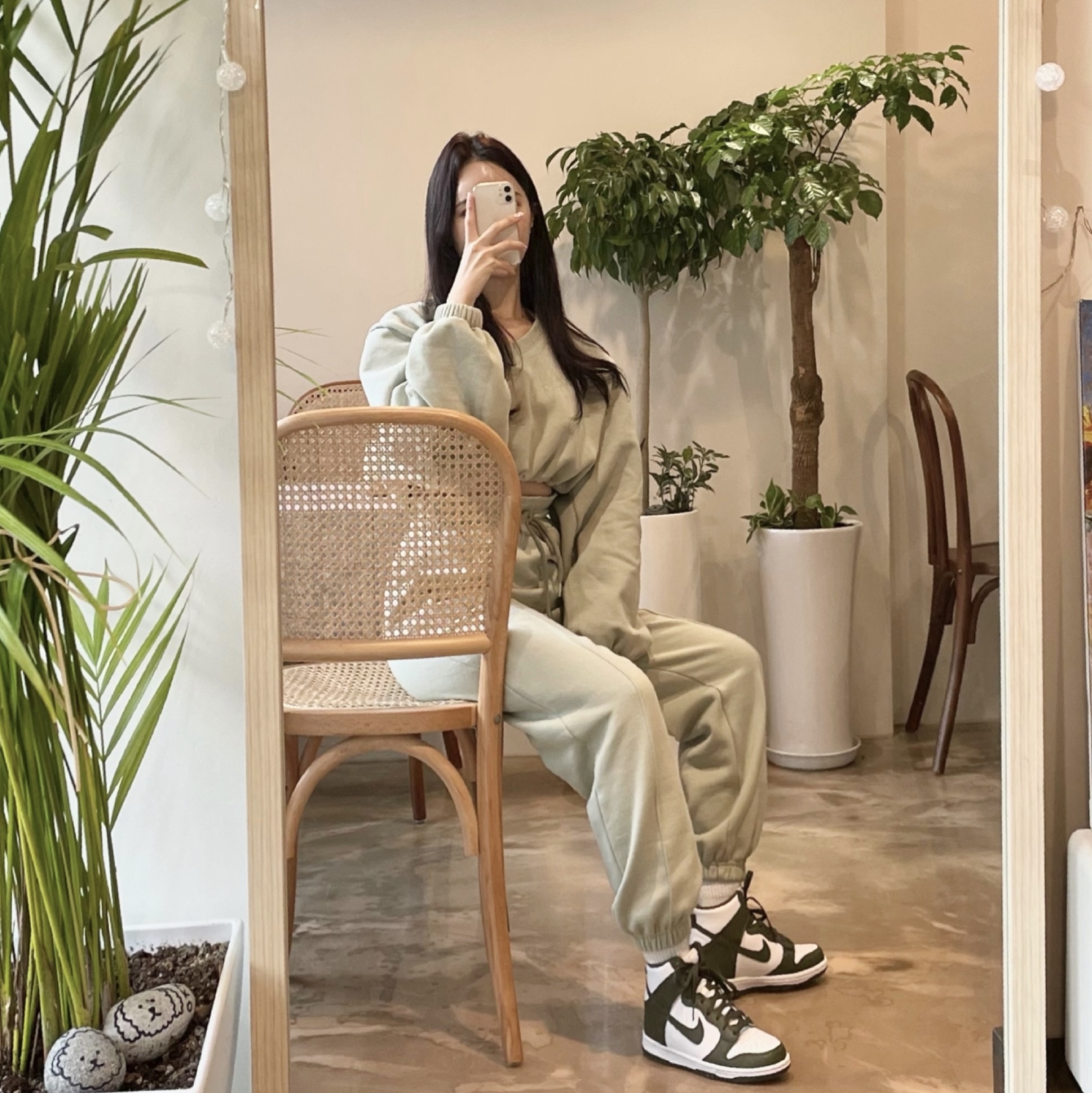 som (@_somme) 님의 게시물 | KREAM