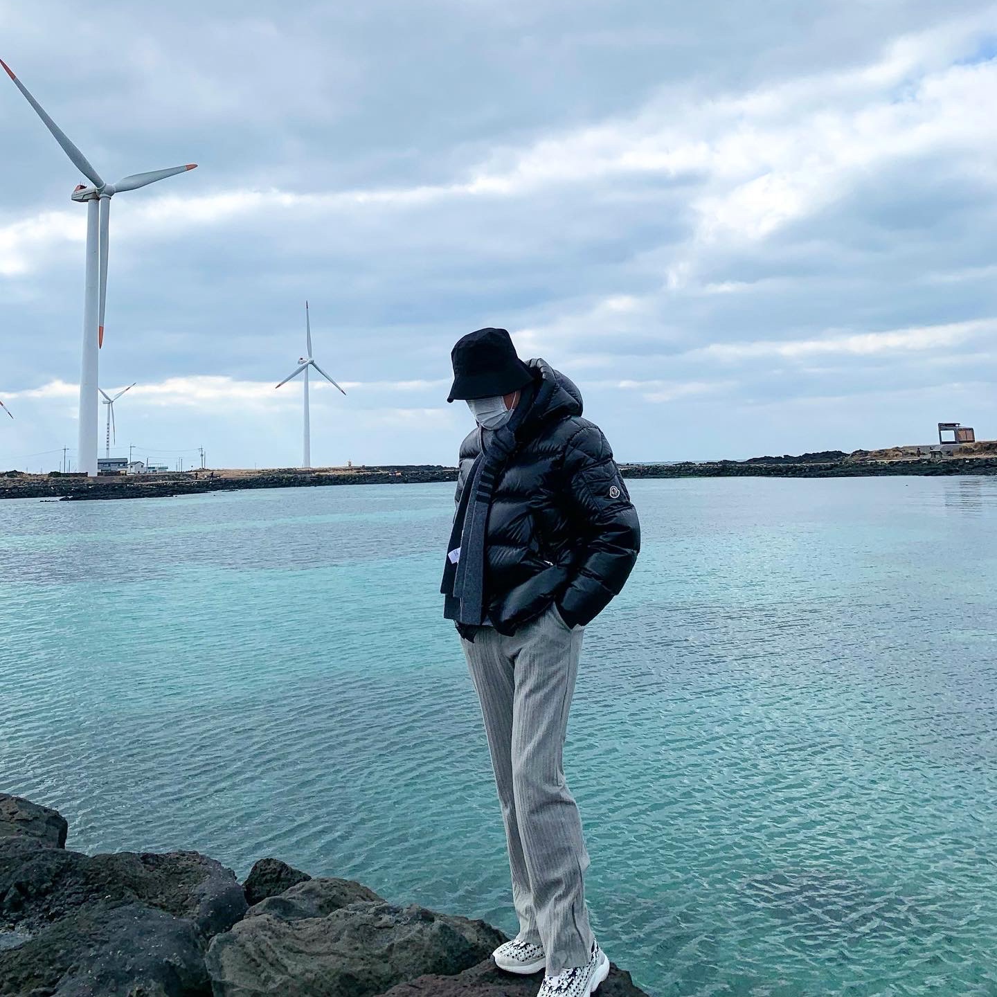 𝑝𝑎𝑟𝑘 𝑠𝑠𝑎𝑛𝑔 𝑢𝑘 (@s.wook._) 님의 게시물 | KREAM