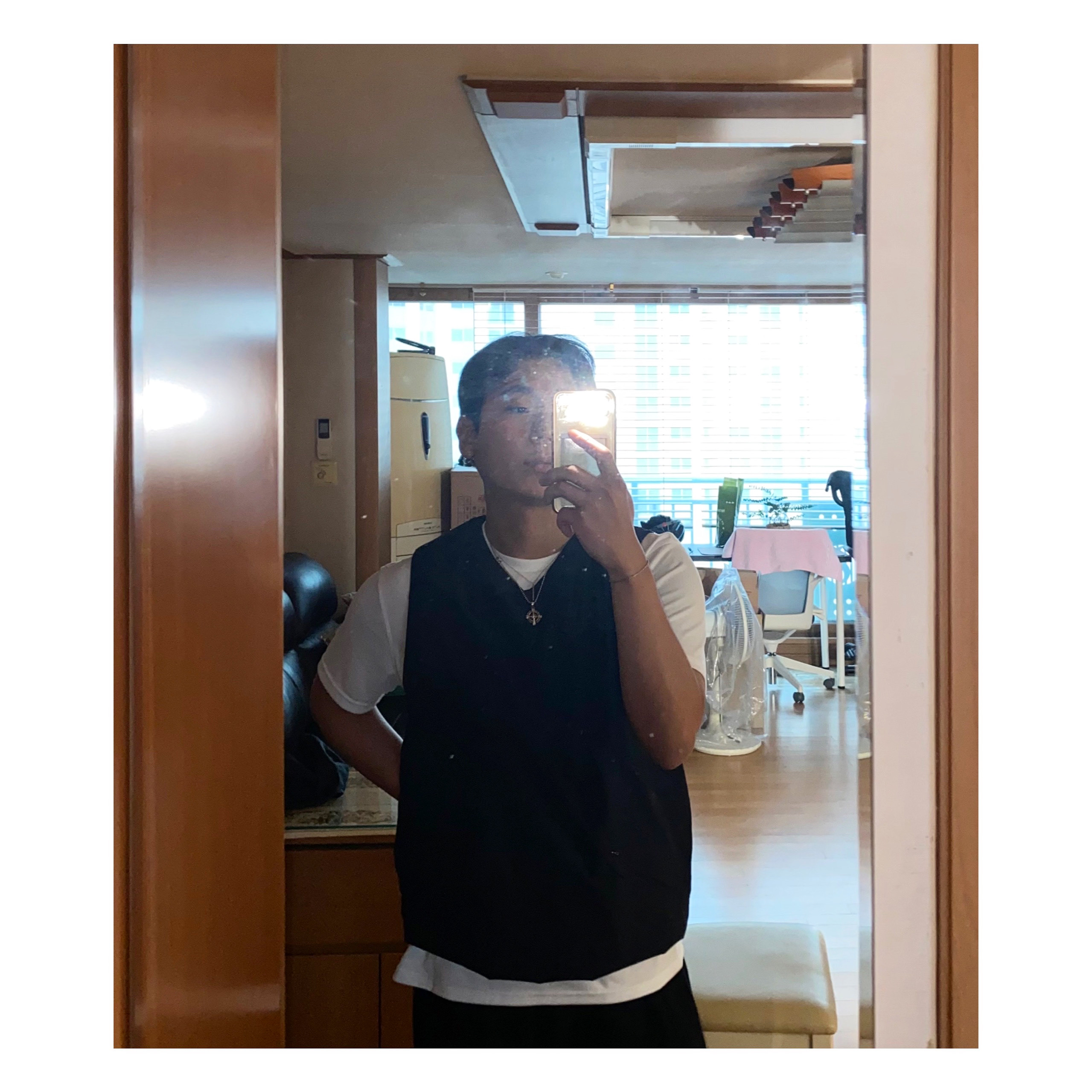 KJH (@w.ktok2) 님의 게시물 | KREAM