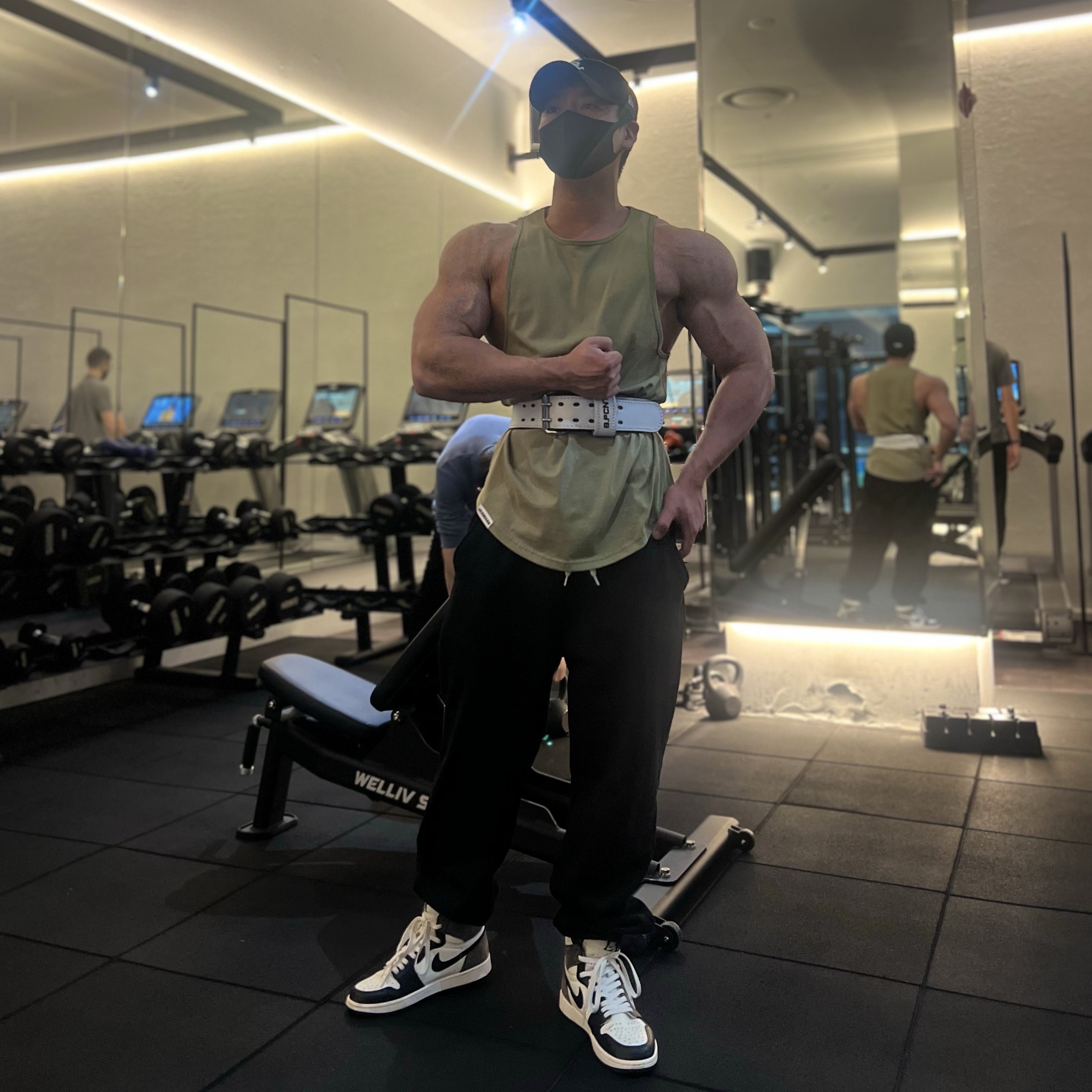 임주혁 (@fit_105size) 님의 게시물 | KREAM