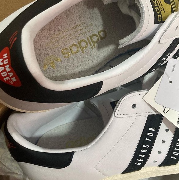 랑만 (@raangman) 님의 게시물 | KREAM