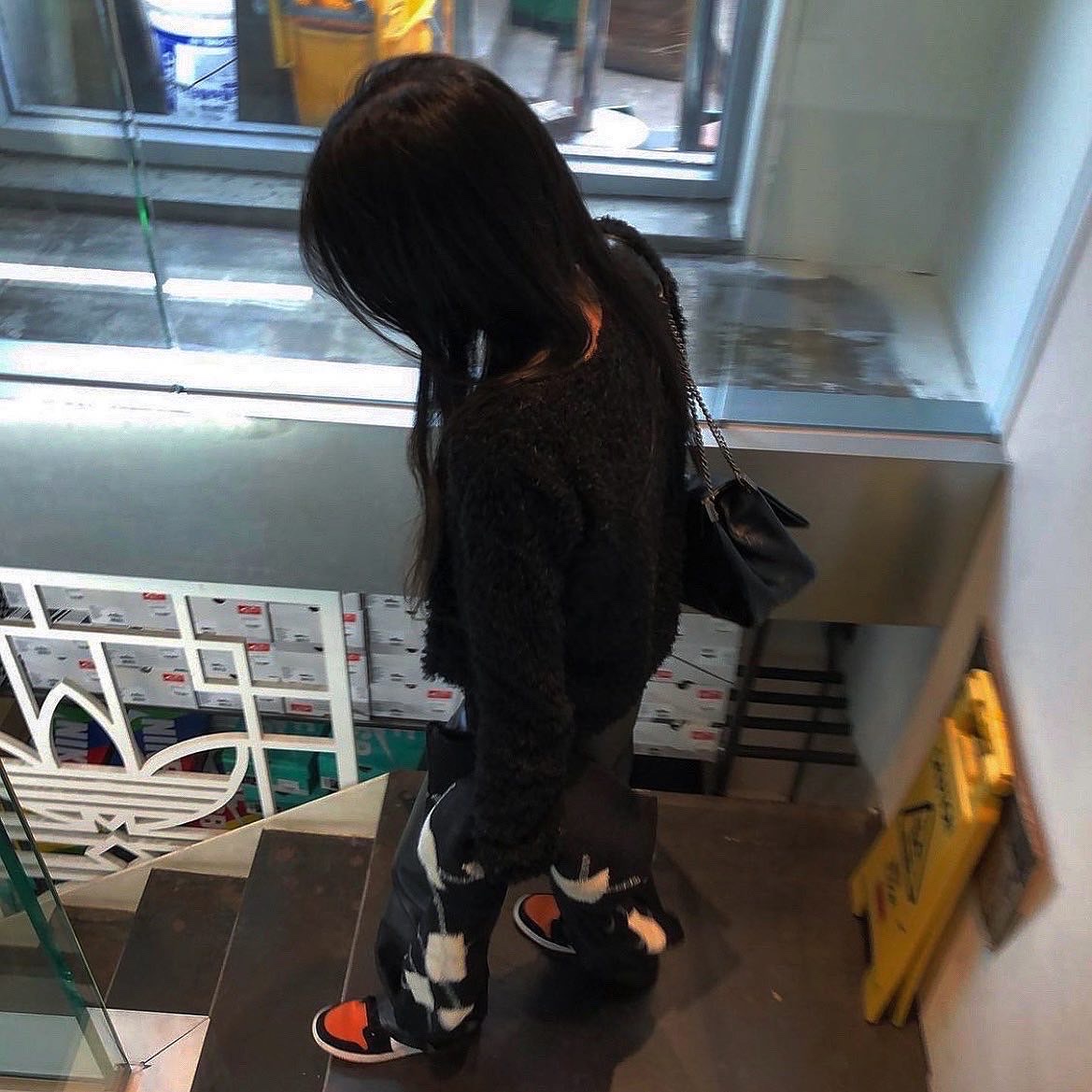 (@kwshyn_) 님의 게시물 | KREAM