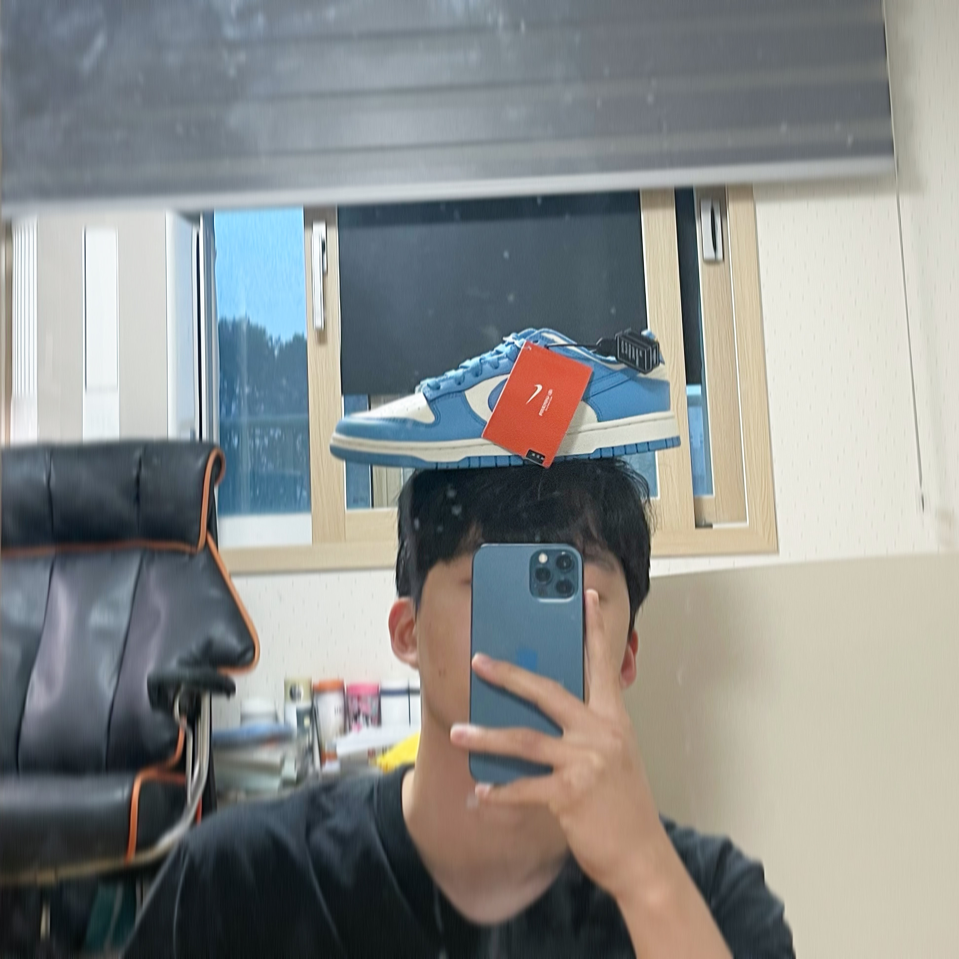 lopeuyo (@__se._.yong__) 님의 게시물 | KREAM