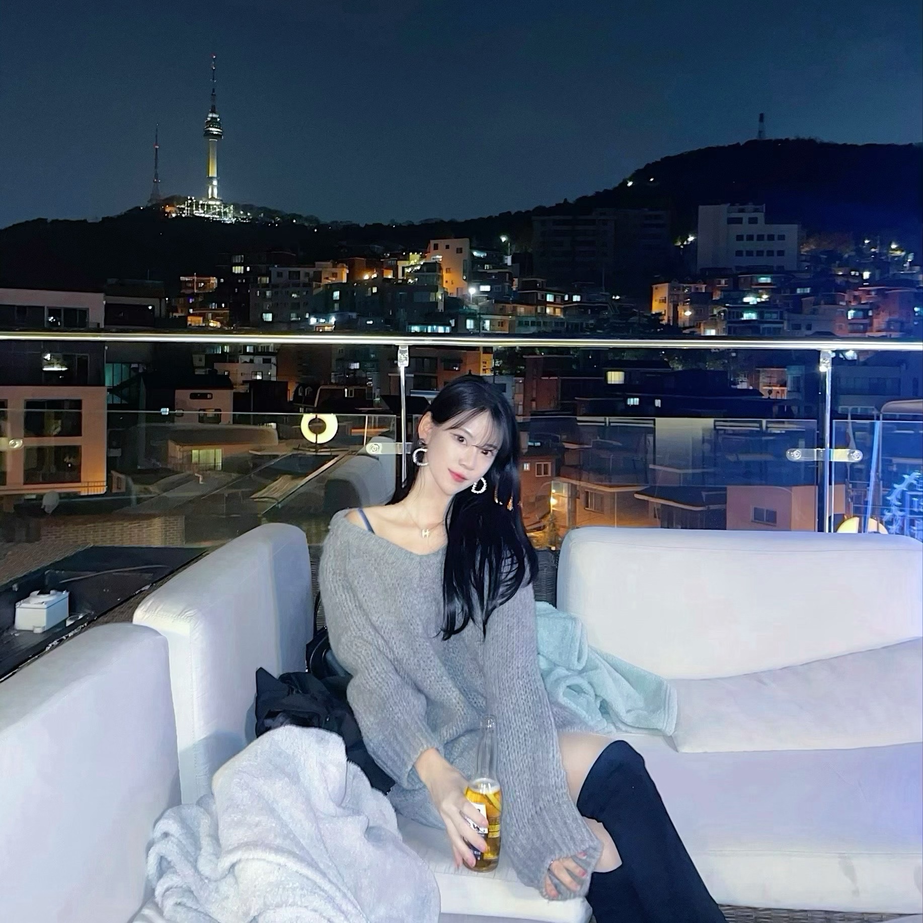 📍insta: @hai... (@hailey_.hk) 님의 게시물 | KREAM