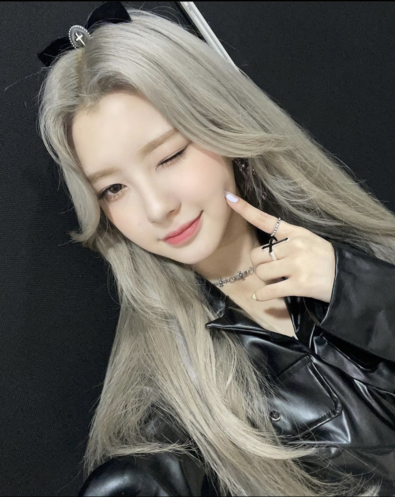 ban20824 (@takeiteasy) 님의 태그 상품 | KREAM