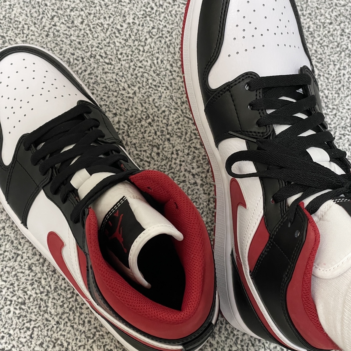 (@man_2) 님의 게시물 | KREAM