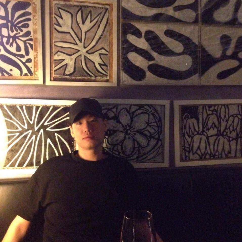 (@chk_s2) 님의 게시물 | KREAM