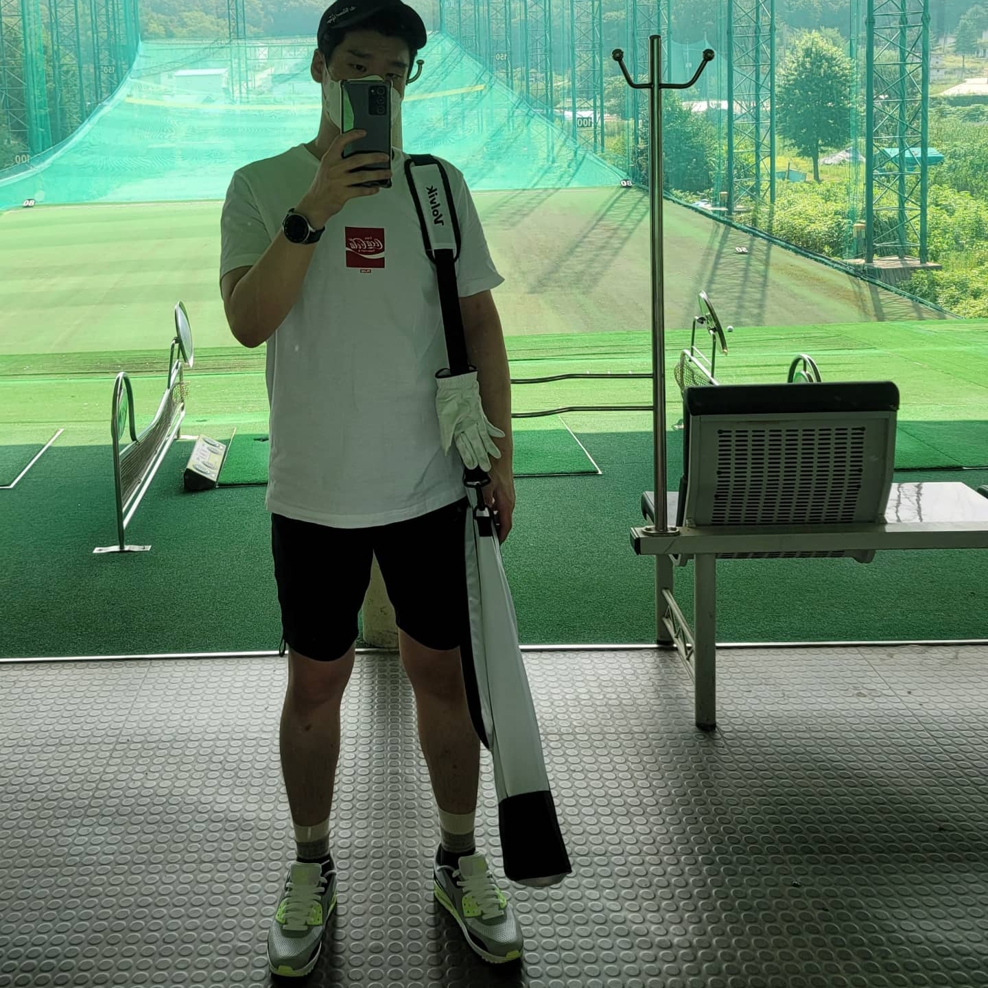 (@chk_s2) 님의 게시물 | KREAM