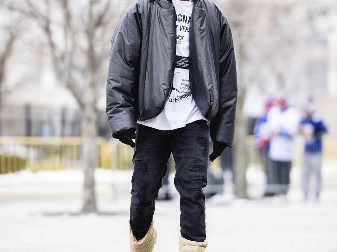 (@luv2h8) 님의 게시물 | KREAM