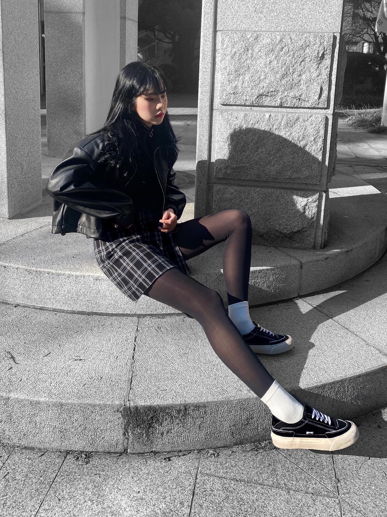 성령 (@momoeis) 님의 게시물 | KREAM