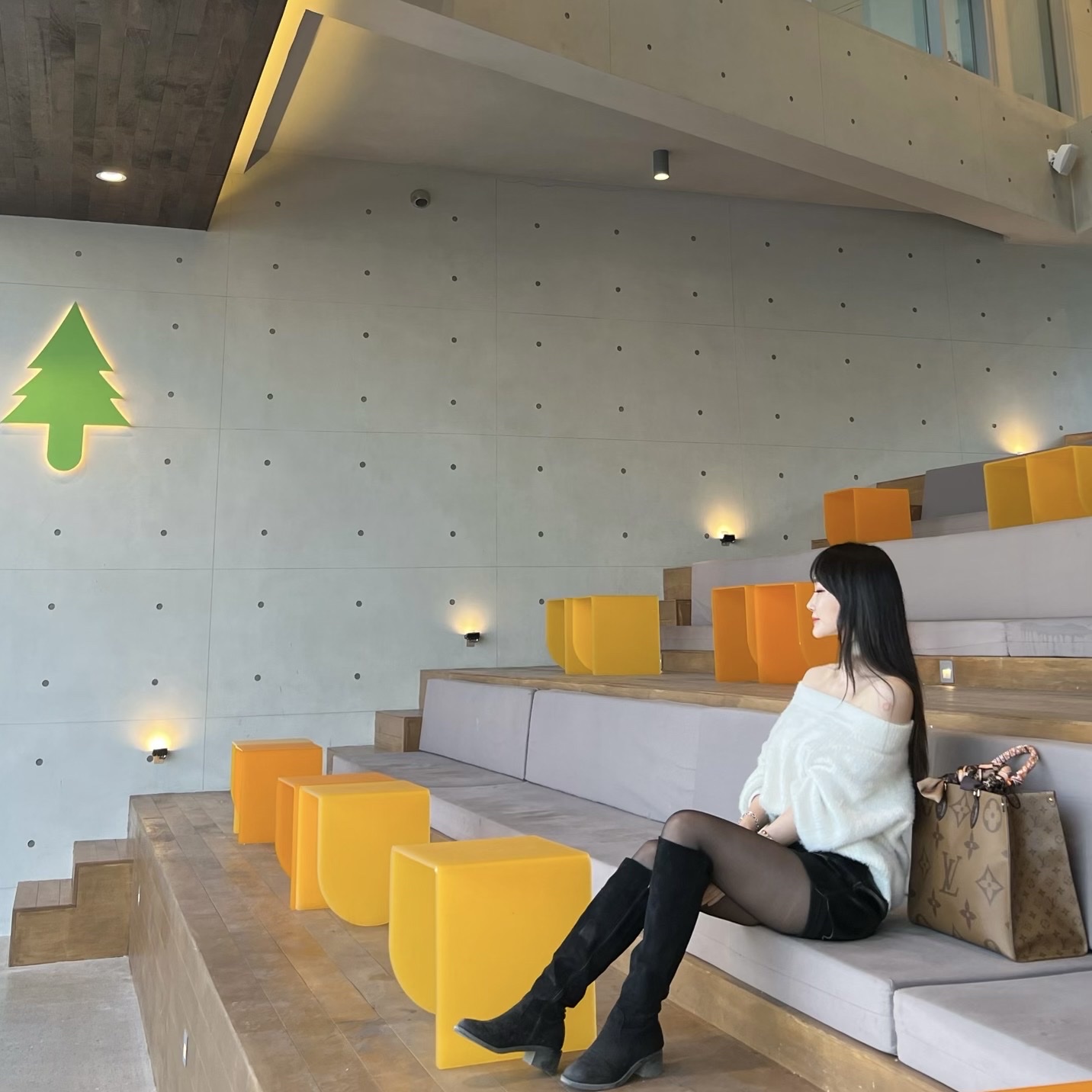 @crescent_so... (@crescent_so...) 님의 게시물 | KREAM