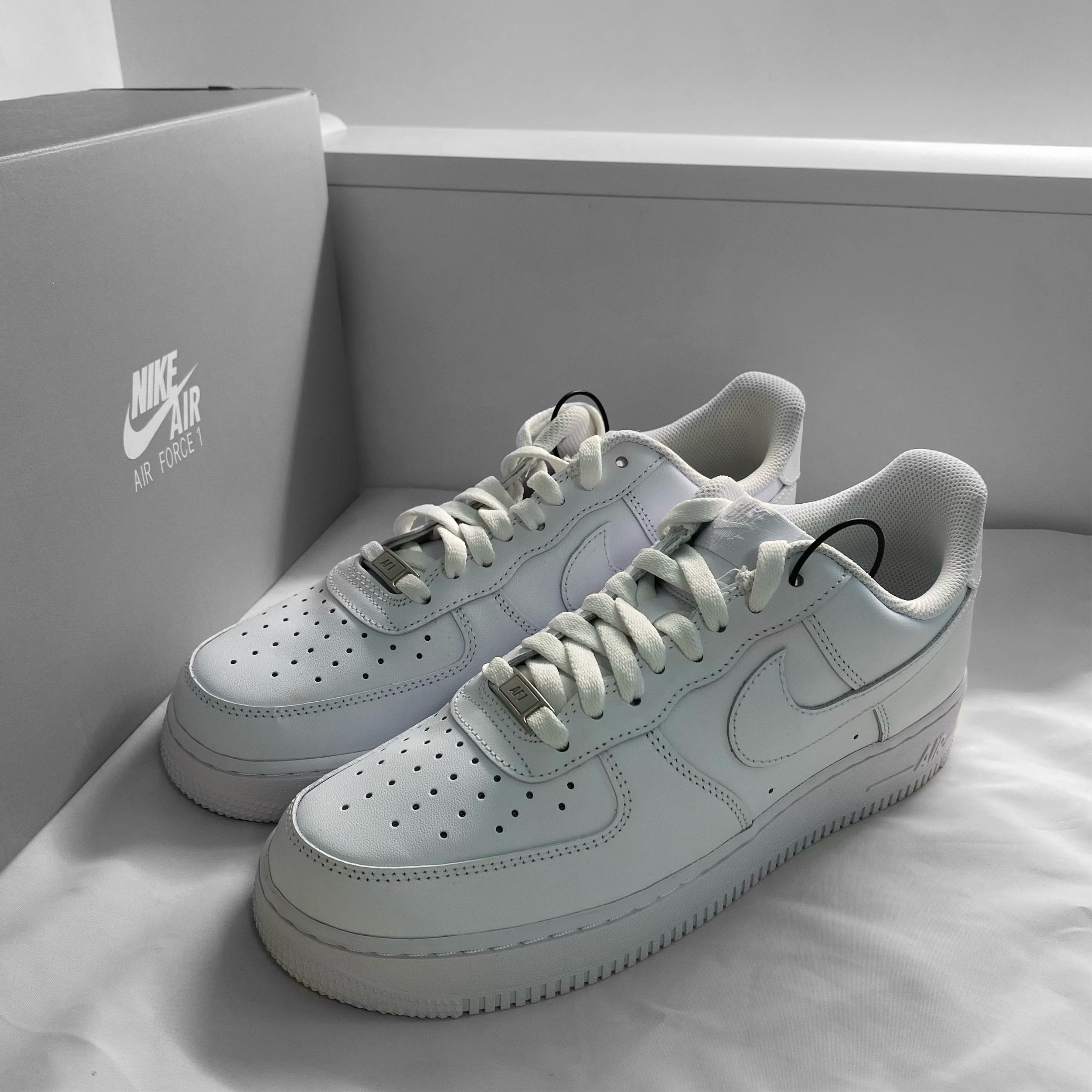 (@hh___) 님의 게시물 | KREAM