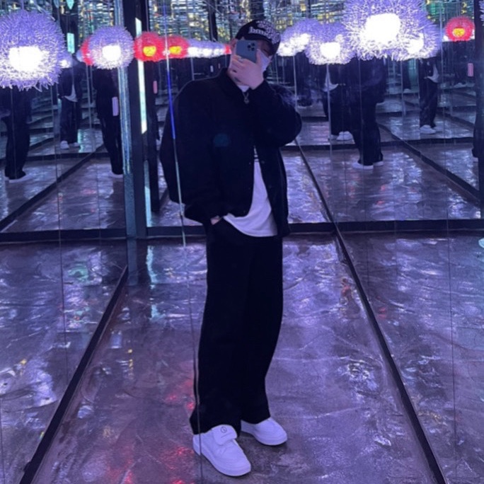 IG : satin_gray (@satin_gray) 님의 게시물 | KREAM