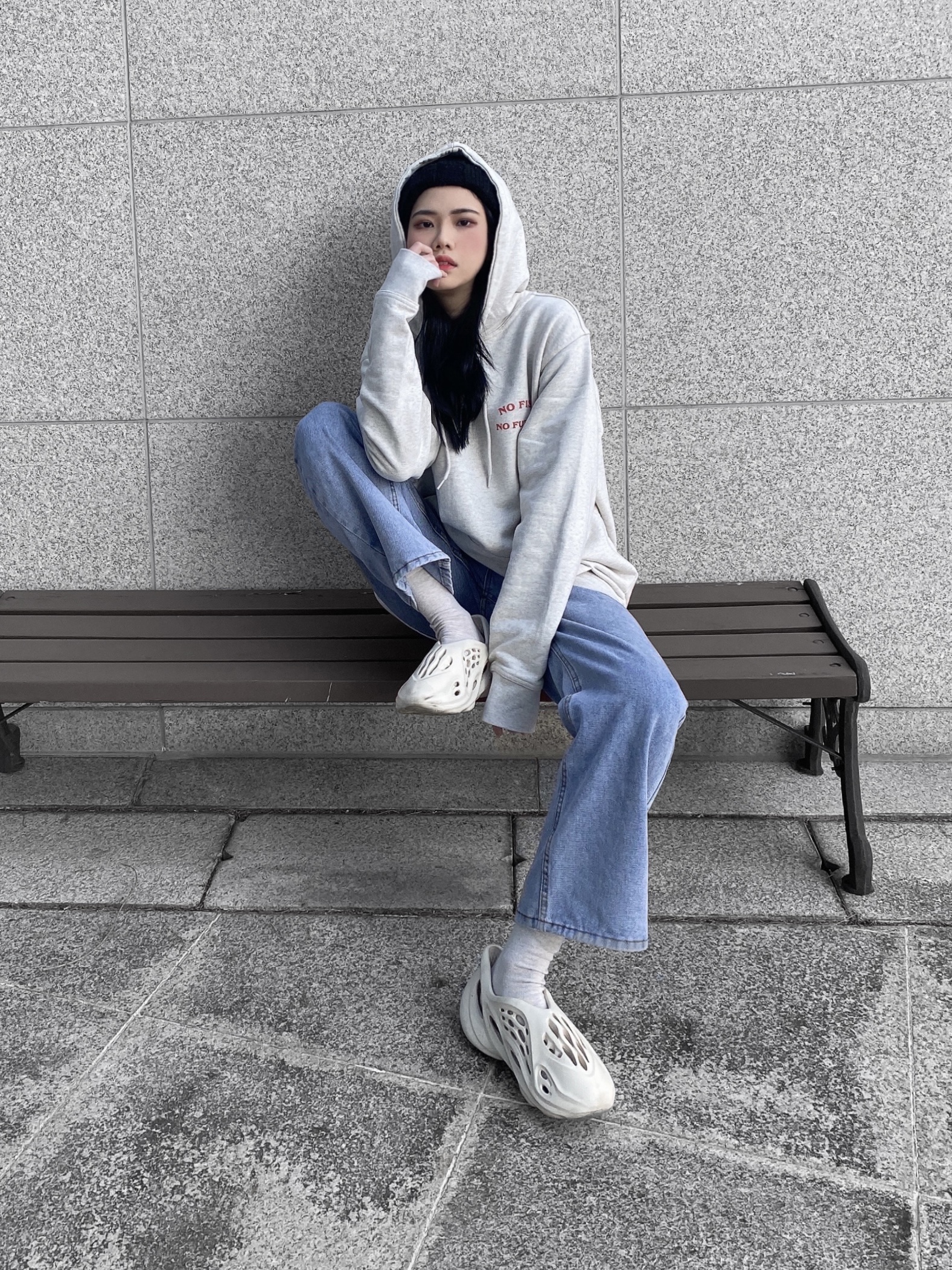 성령 (@momoeis) 님의 게시물 | KREAM