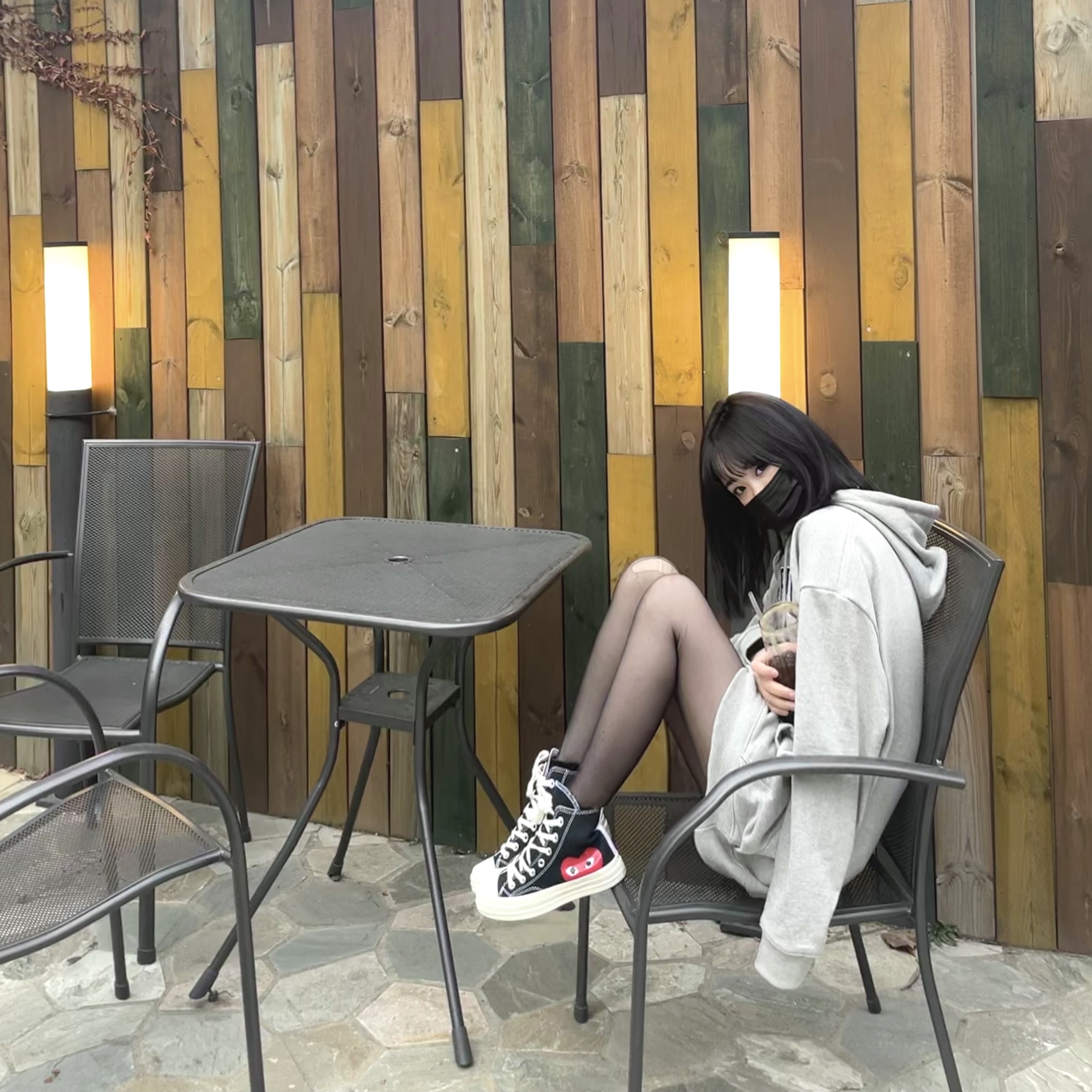 조이 (@ze412) 님의 게시물 | KREAM