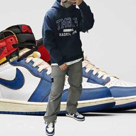 발렌좋아 사이즈 문의 ... (@ak._.pk_) 님의 게시물 | KREAM