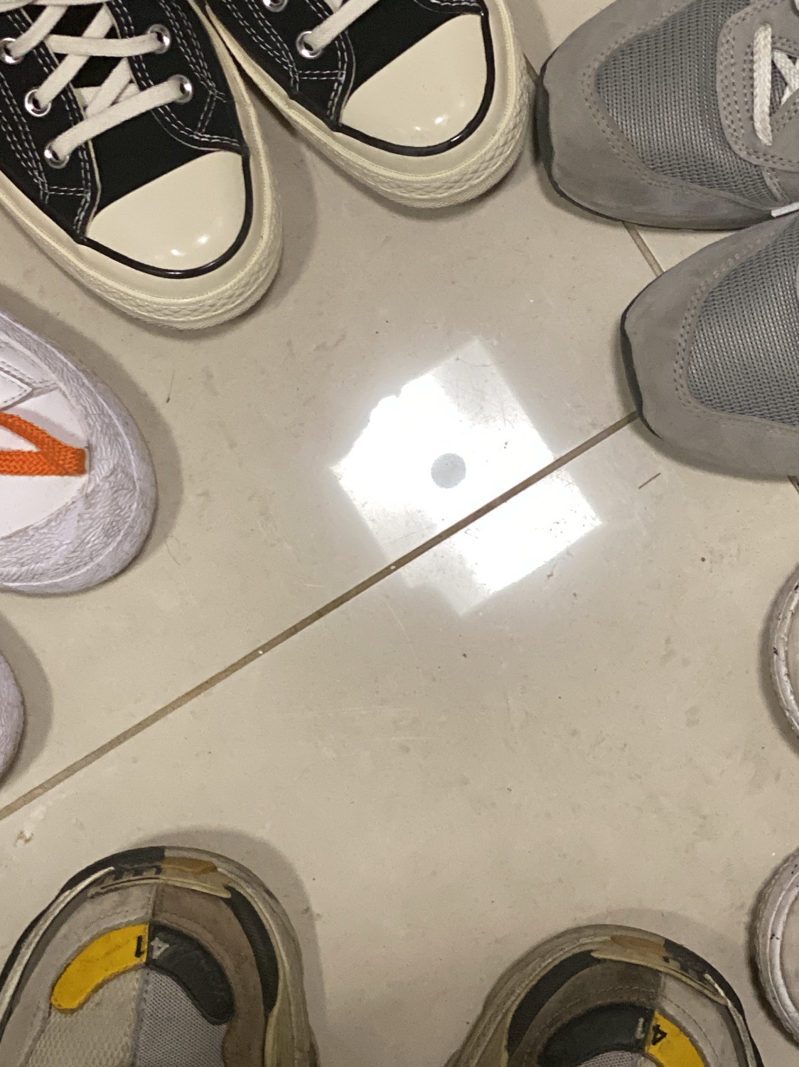 수호 (@hosutti) 님의 게시물 | KREAM