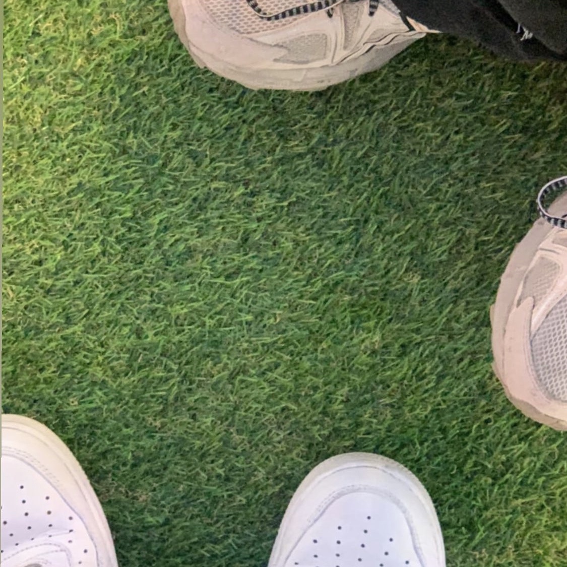 수호 (@hosutti) 님의 게시물 | KREAM