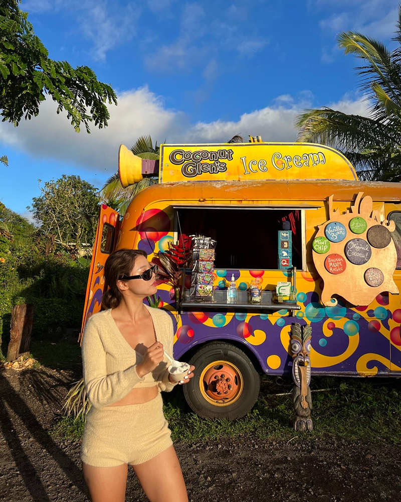 제니 (@jennyfact) 님의 게시물 | KREAM