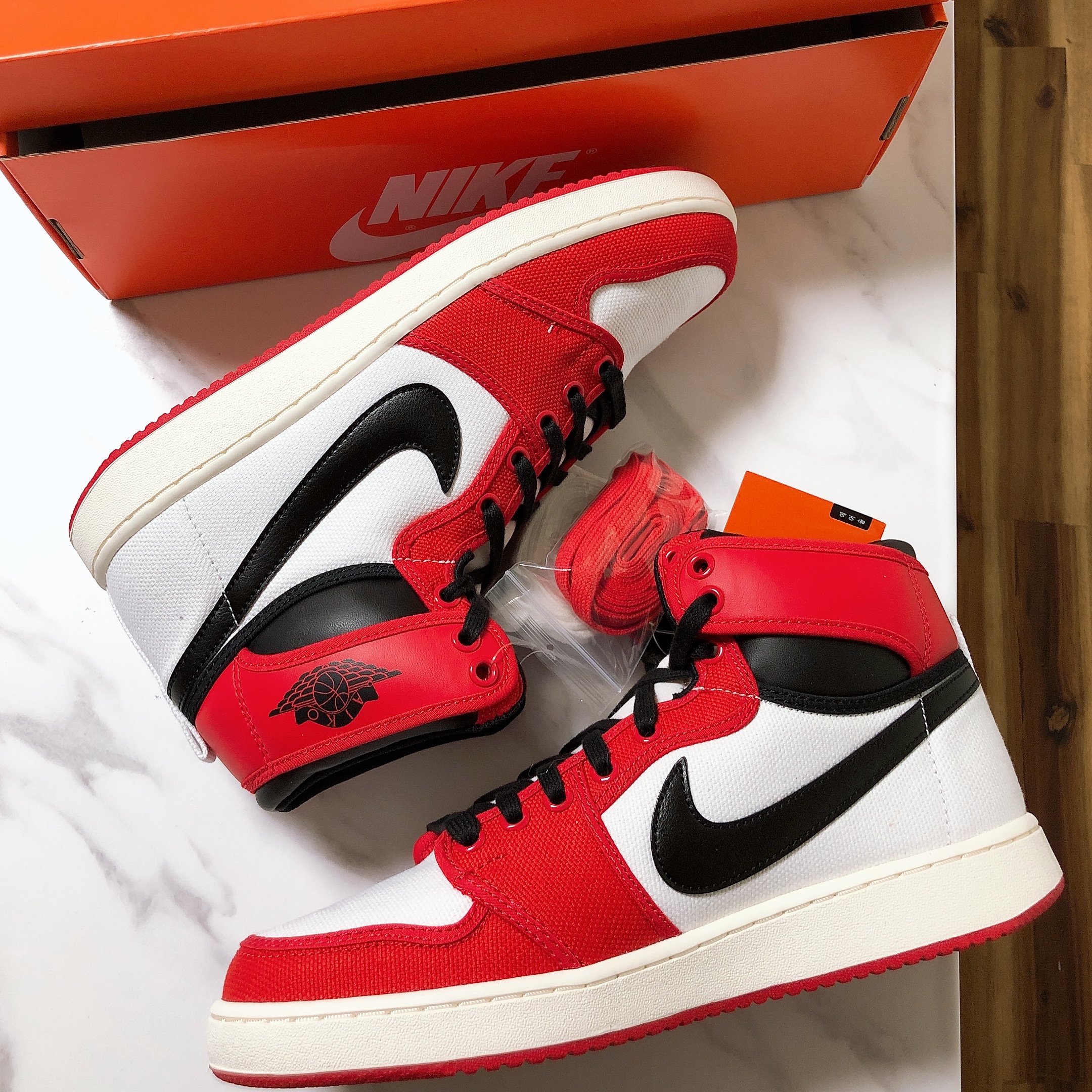 9년차 슈덕 고인물 🦕 (@shoe_bread) 님의 게시물 | KREAM