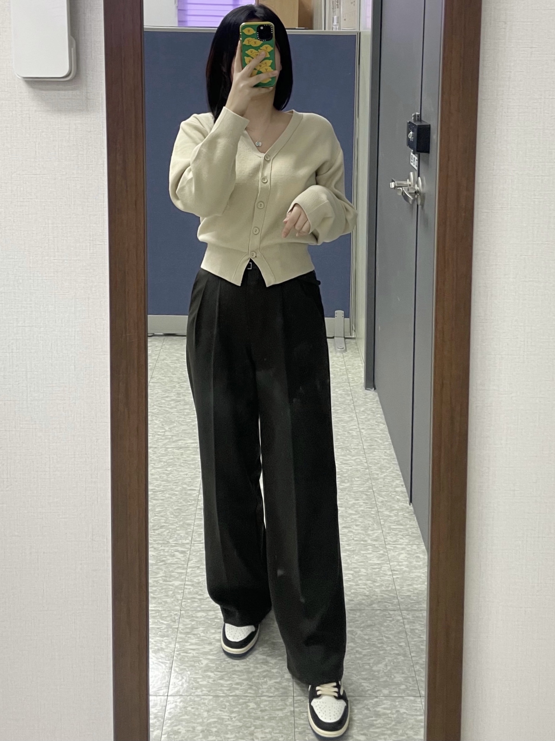 (@sogum._.m) 님의 게시물 | KREAM