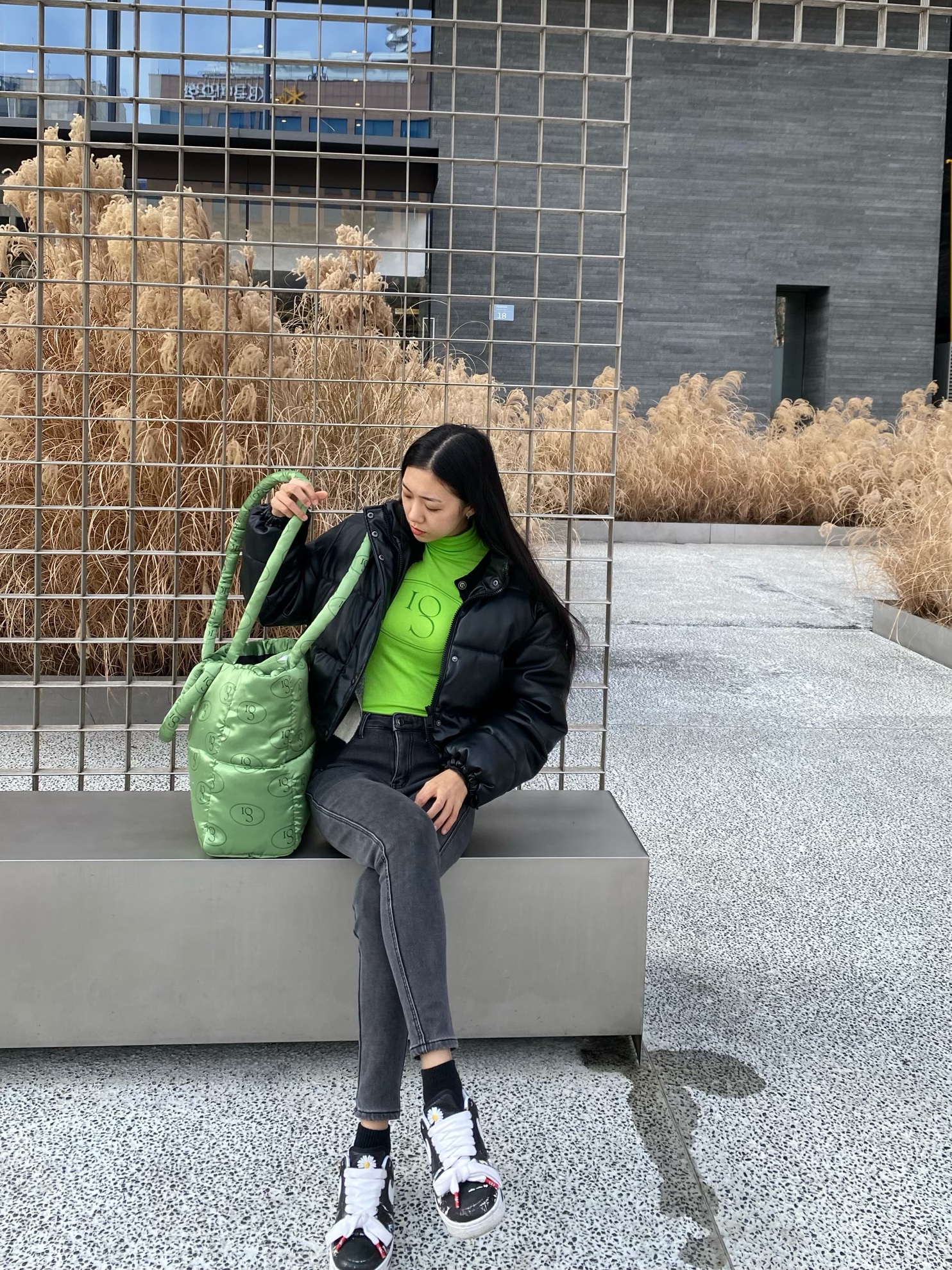 박수빈 (@shoebeanie) 님의 게시물 | KREAM