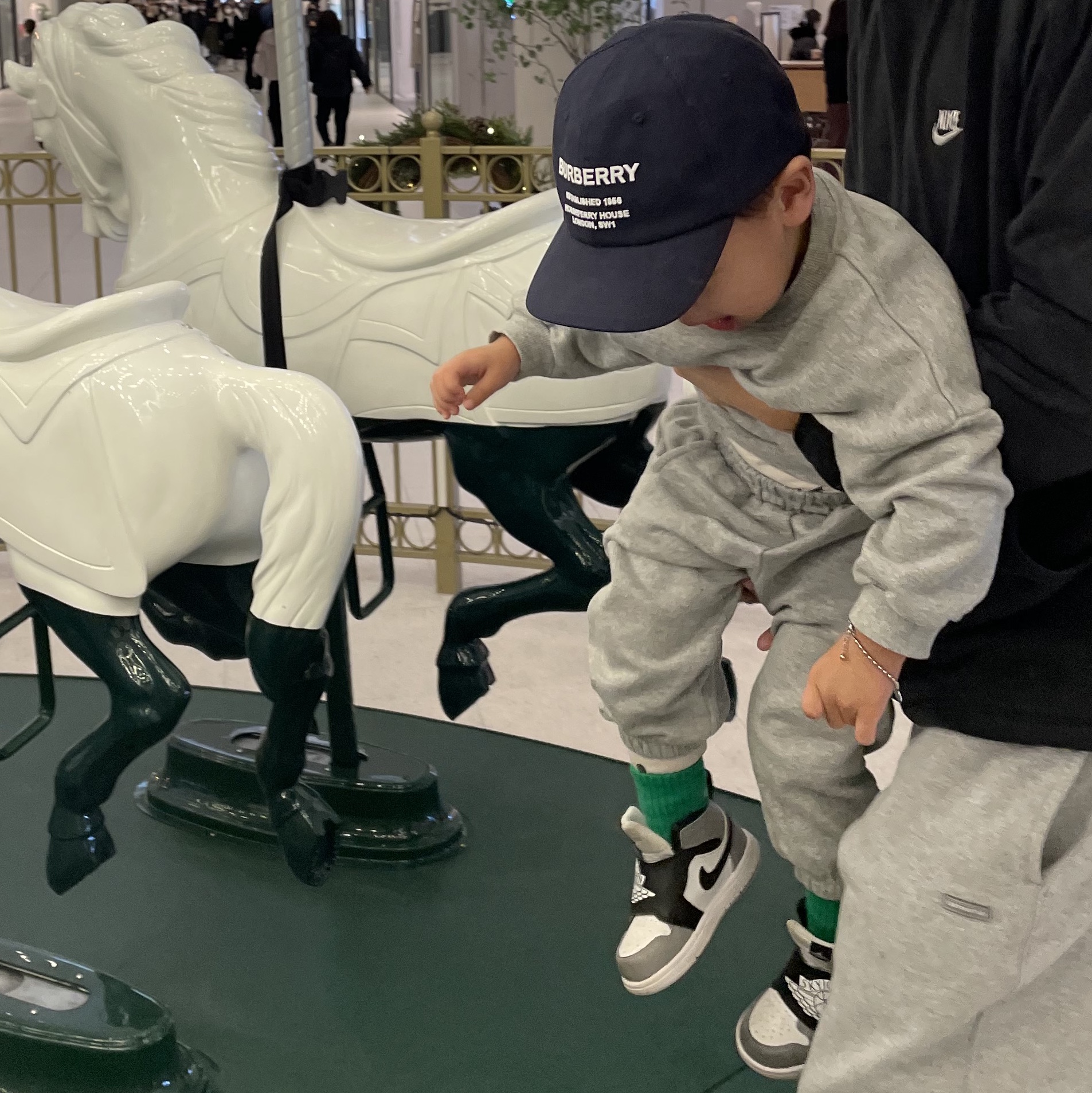 실버컴퍼니 (@cho_silver) 님의 게시물 | KREAM