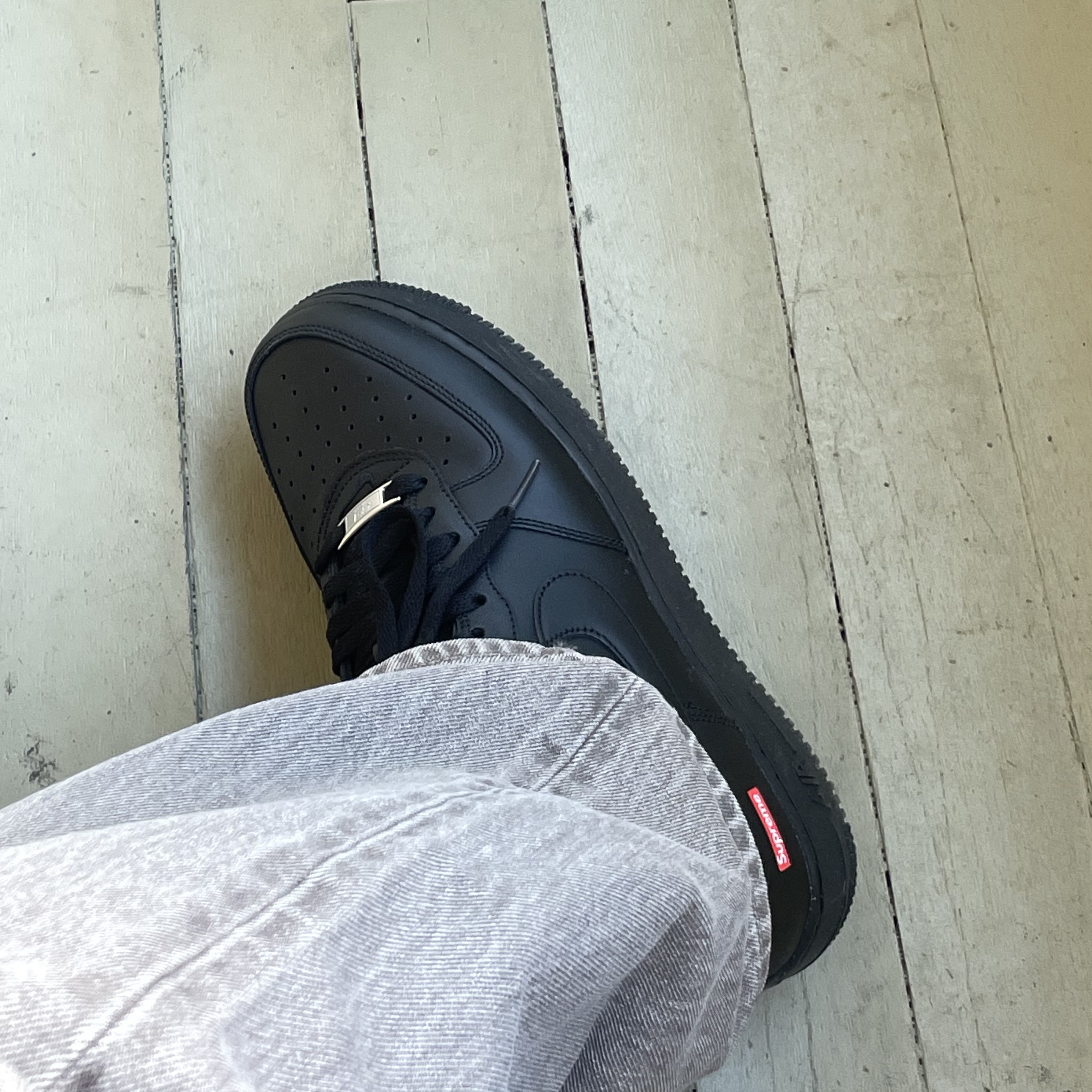 석2 (@ssssuck__) 님의 게시물 | KREAM