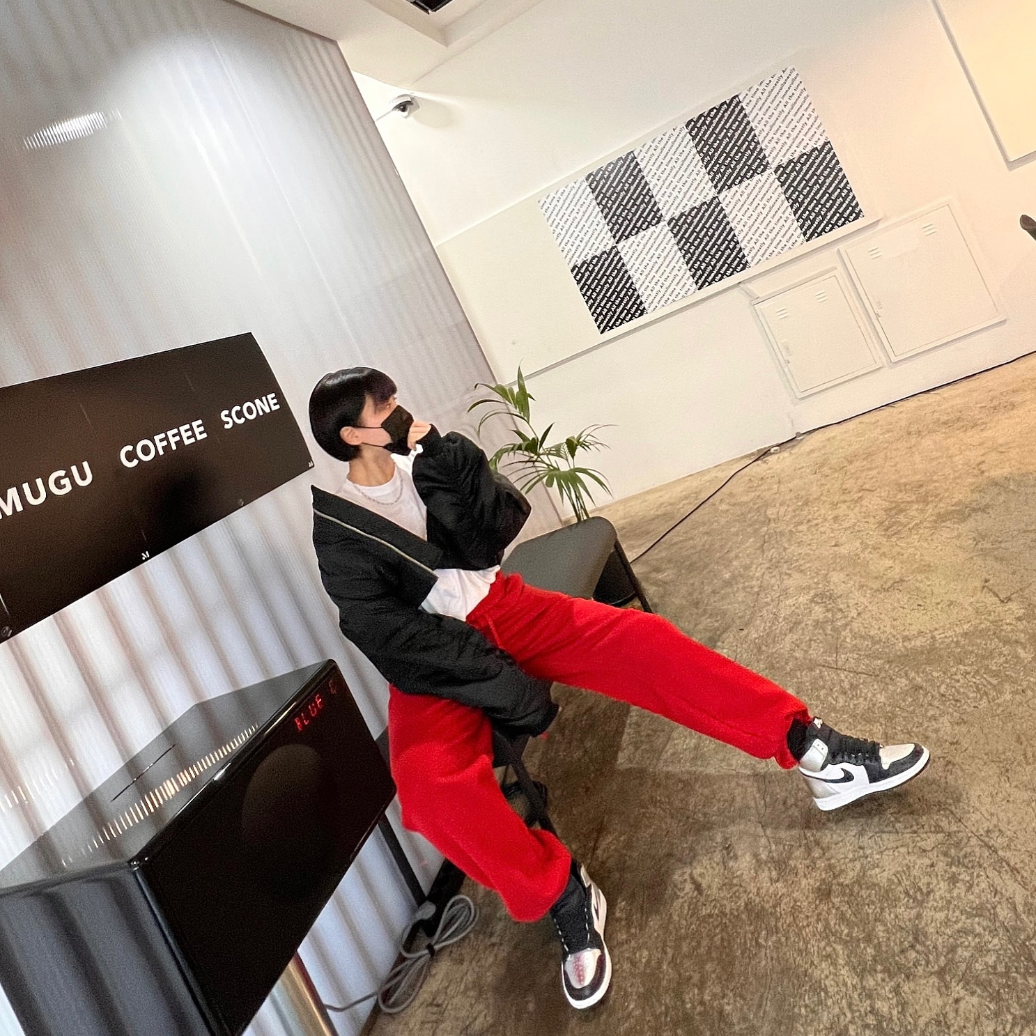 현 (@hyun.e) 님의 게시물 | KREAM