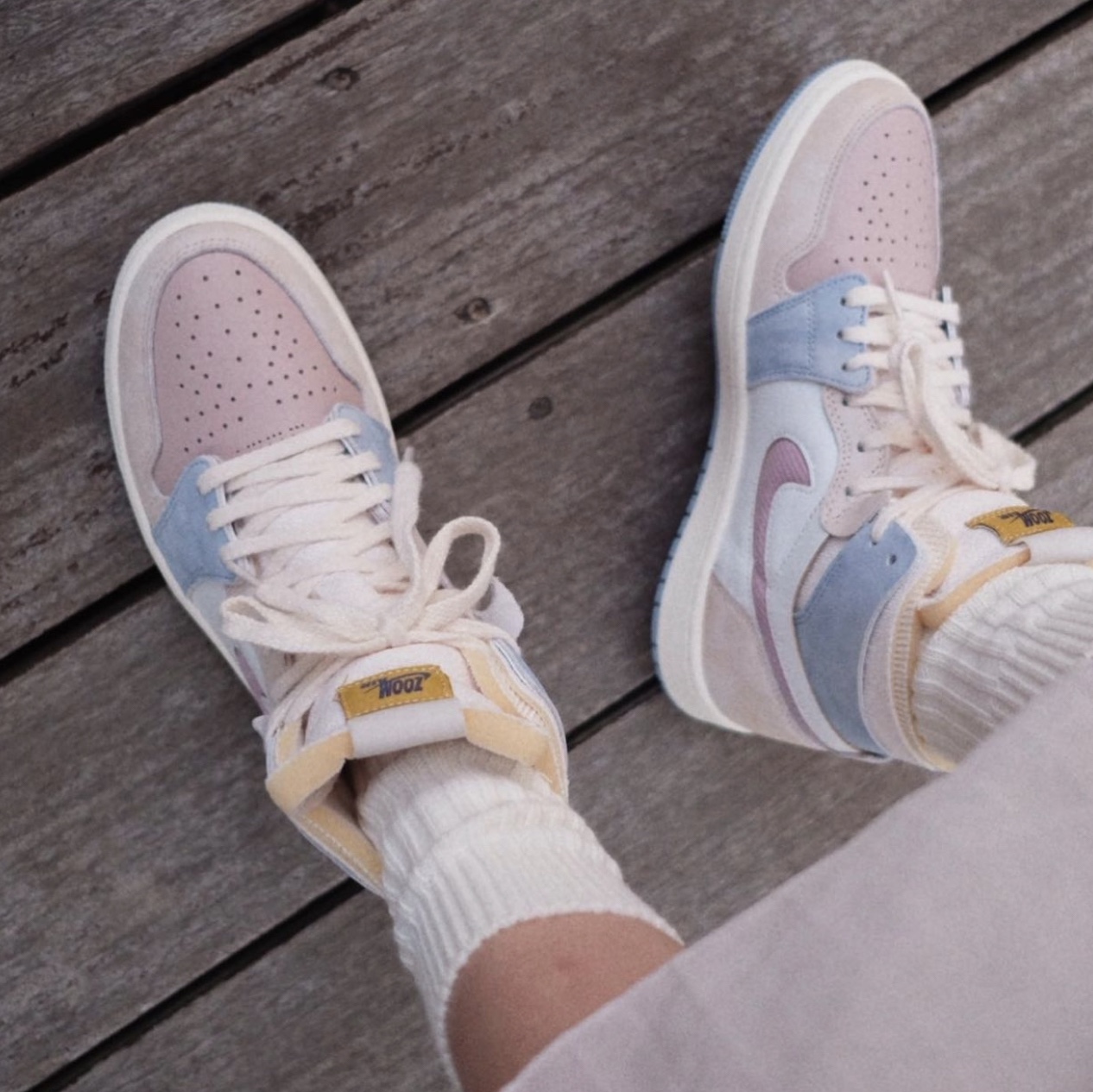 soheee (@ssoooheeee) 님의 게시물 | KREAM