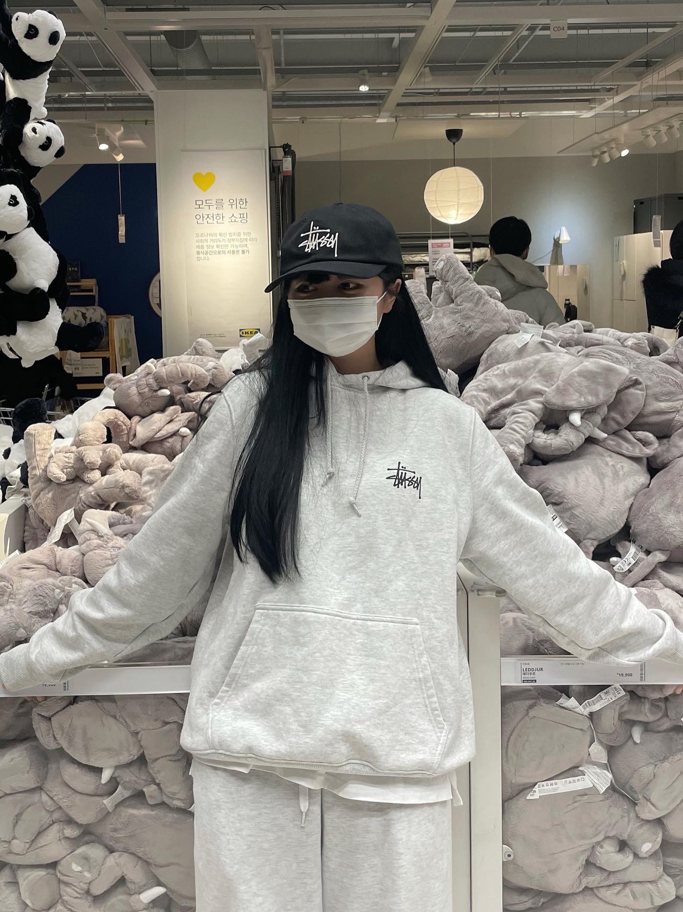 꾸꾸링고 (@kh____s2) 님의 게시물 | KREAM