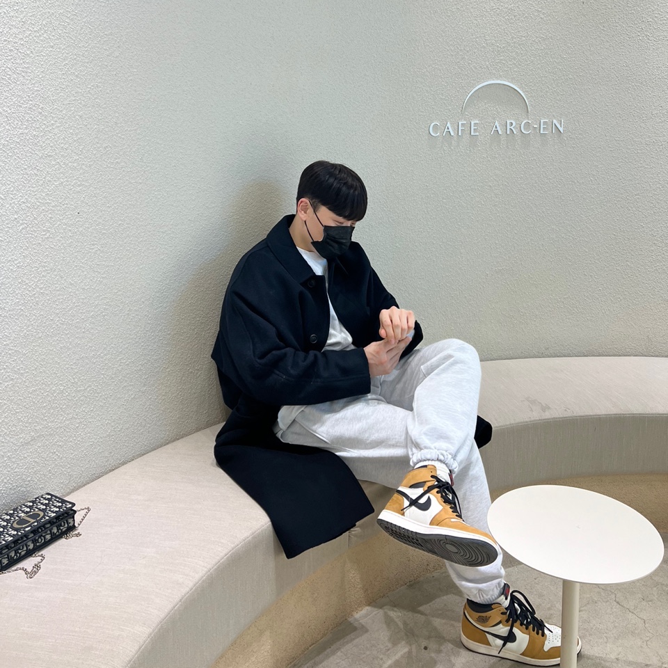 유경태 (@181__y) 님의 게시물 | KREAM