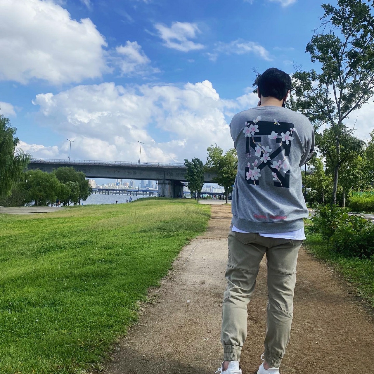 419sangwoo (@shinjjang) 님의 게시물 | KREAM