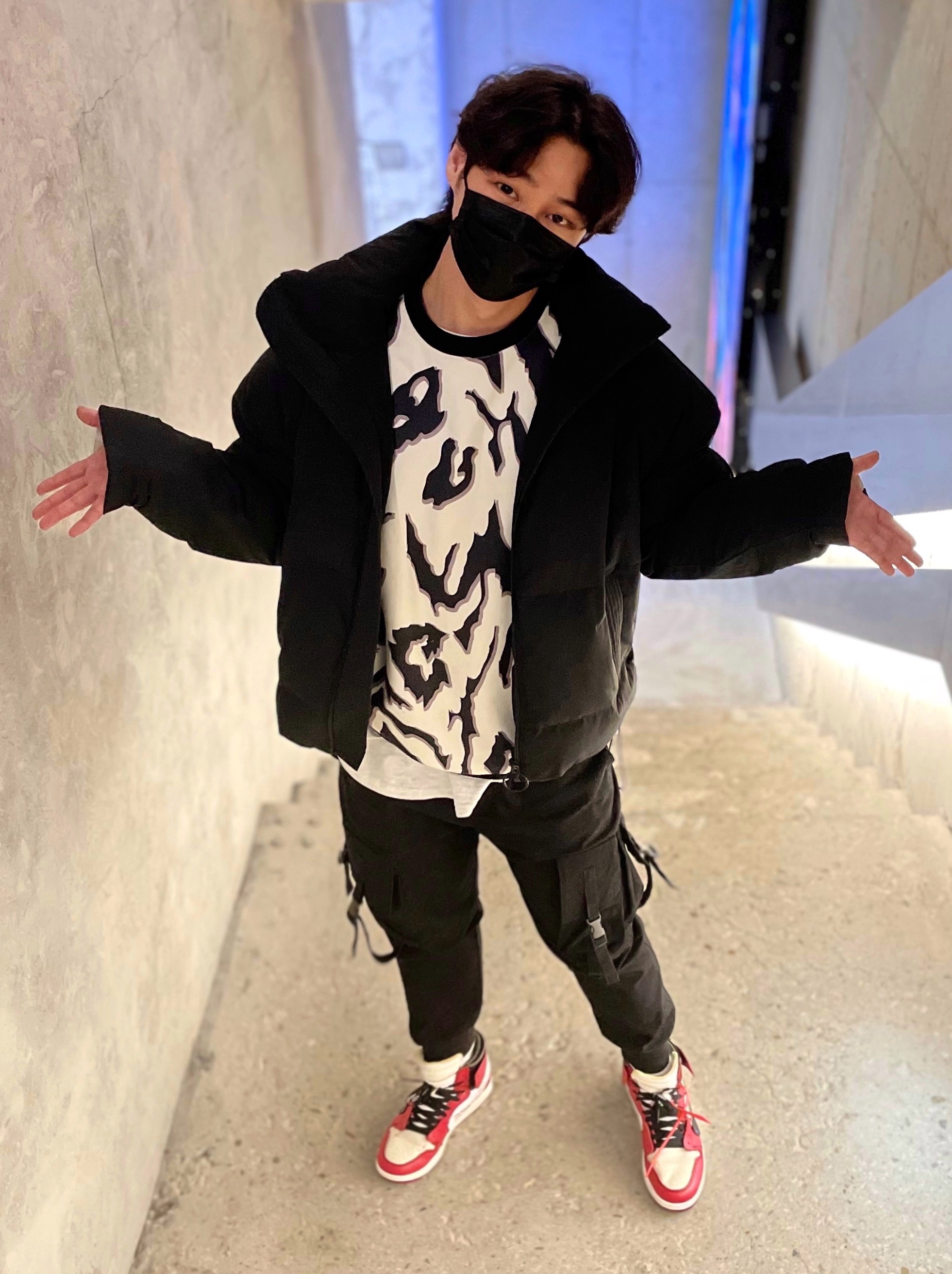 kim.j.g (@junbo) 님의 게시물 | KREAM