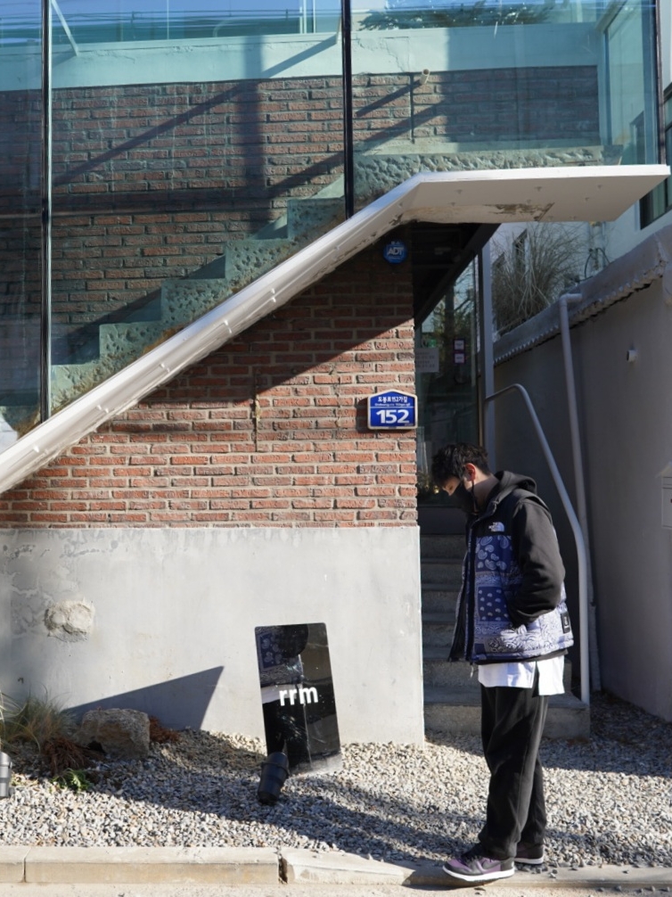 ssppo1 (@moon_1) 님의 게시물 | KREAM