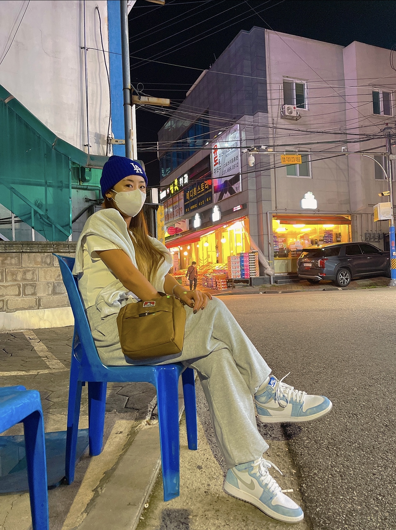 로리 (@lovejay) 님의 게시물 | KREAM