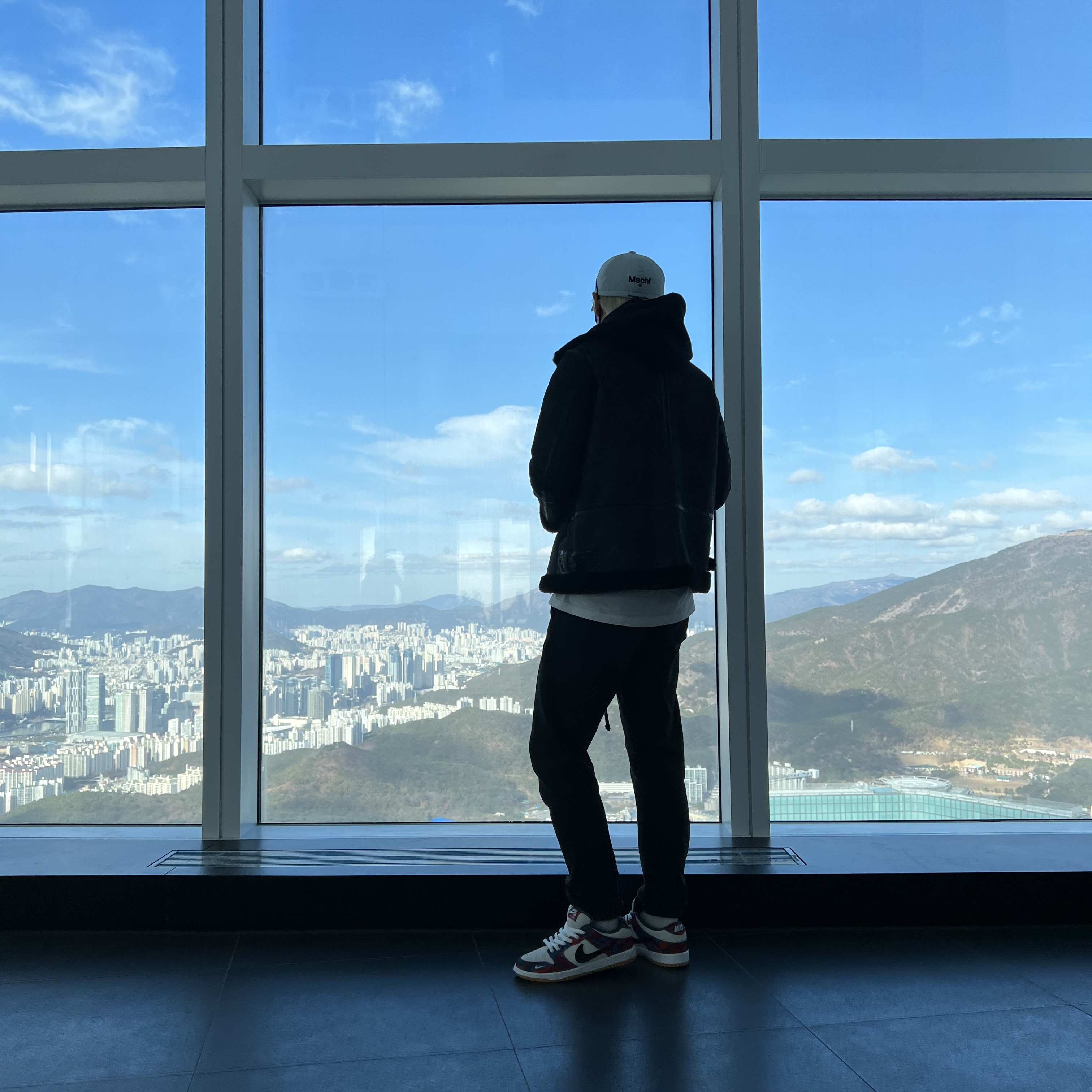 stockX (@stock_x) 님의 게시물 | KREAM