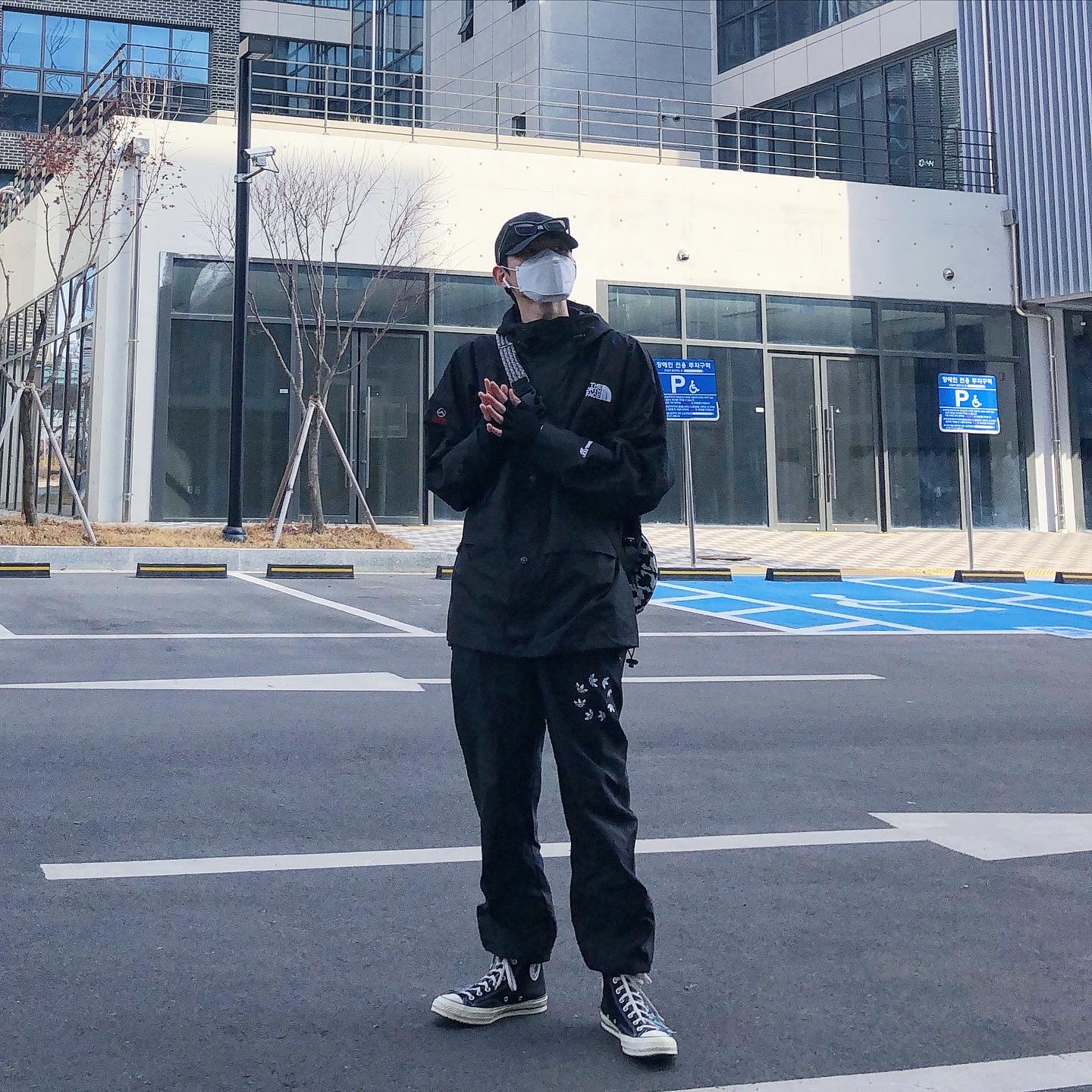 용 (@illhyhl) 님의 게시물 | KREAM