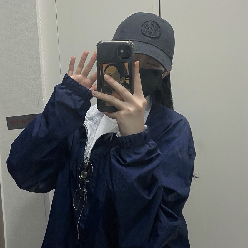 진진이진 (@158.go.kr) 님의 게시물 | KREAM