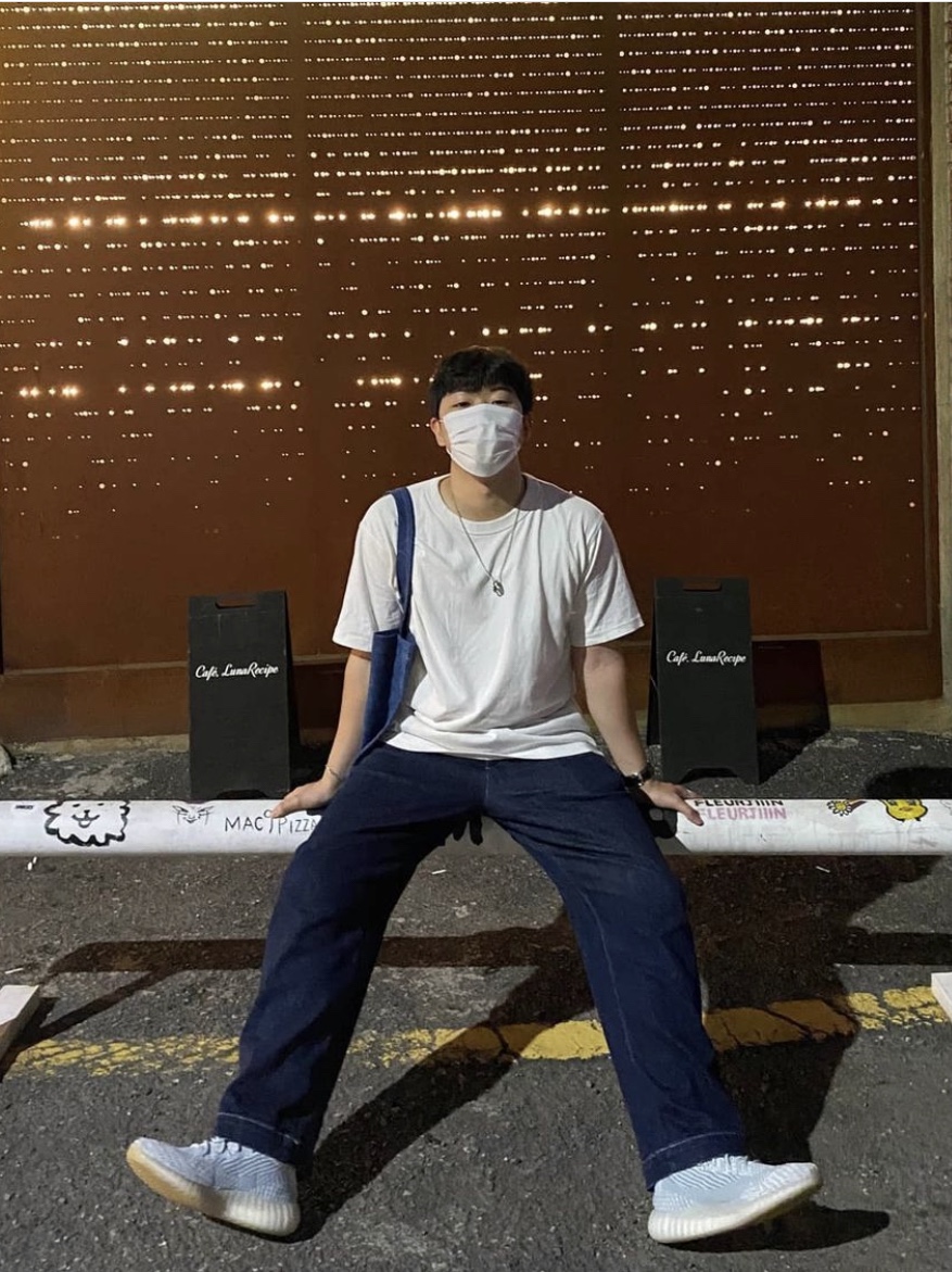 현구르 (@hyun_9oo) 님의 게시물 | KREAM