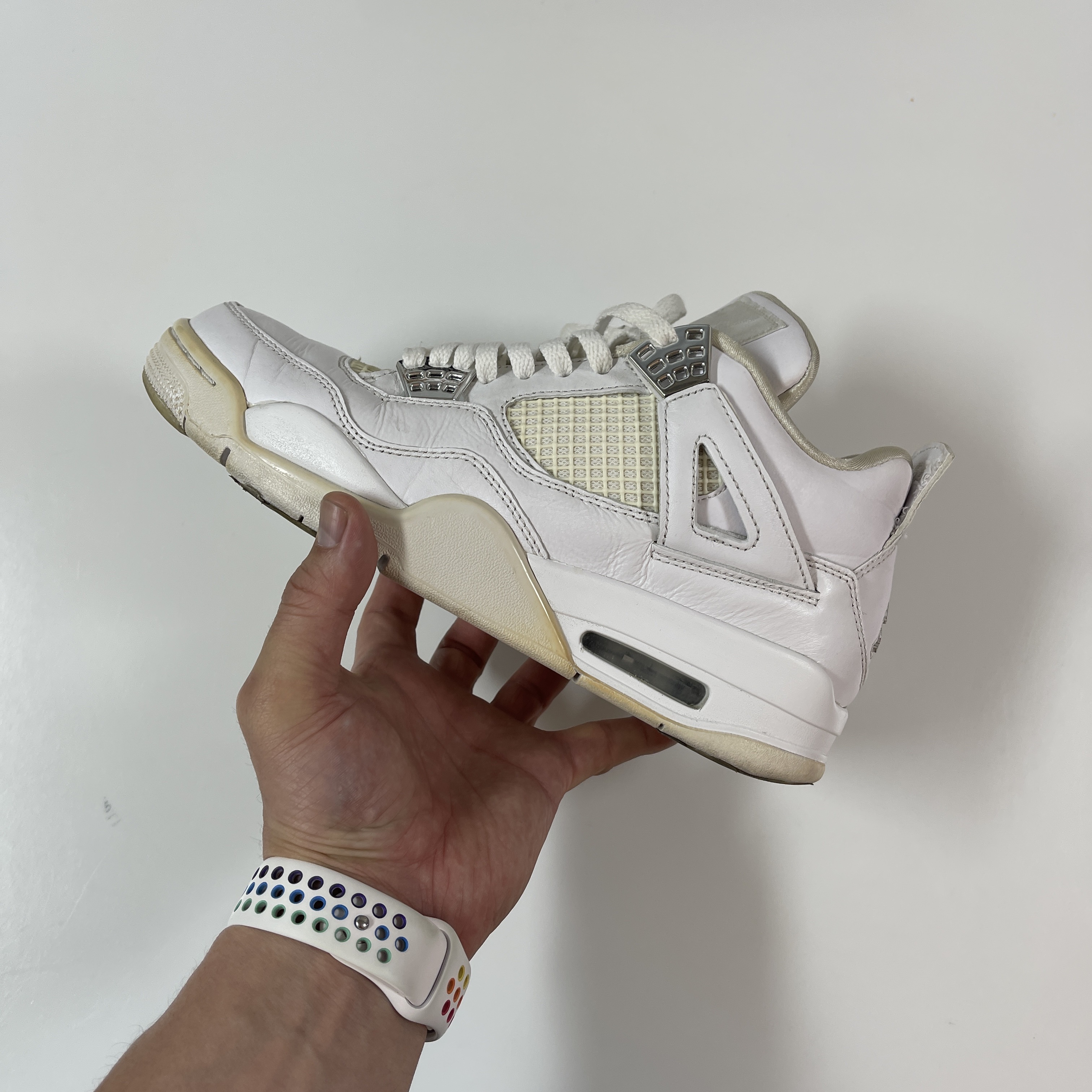 토라🐯 (@tora_) 님의 게시물 | KREAM