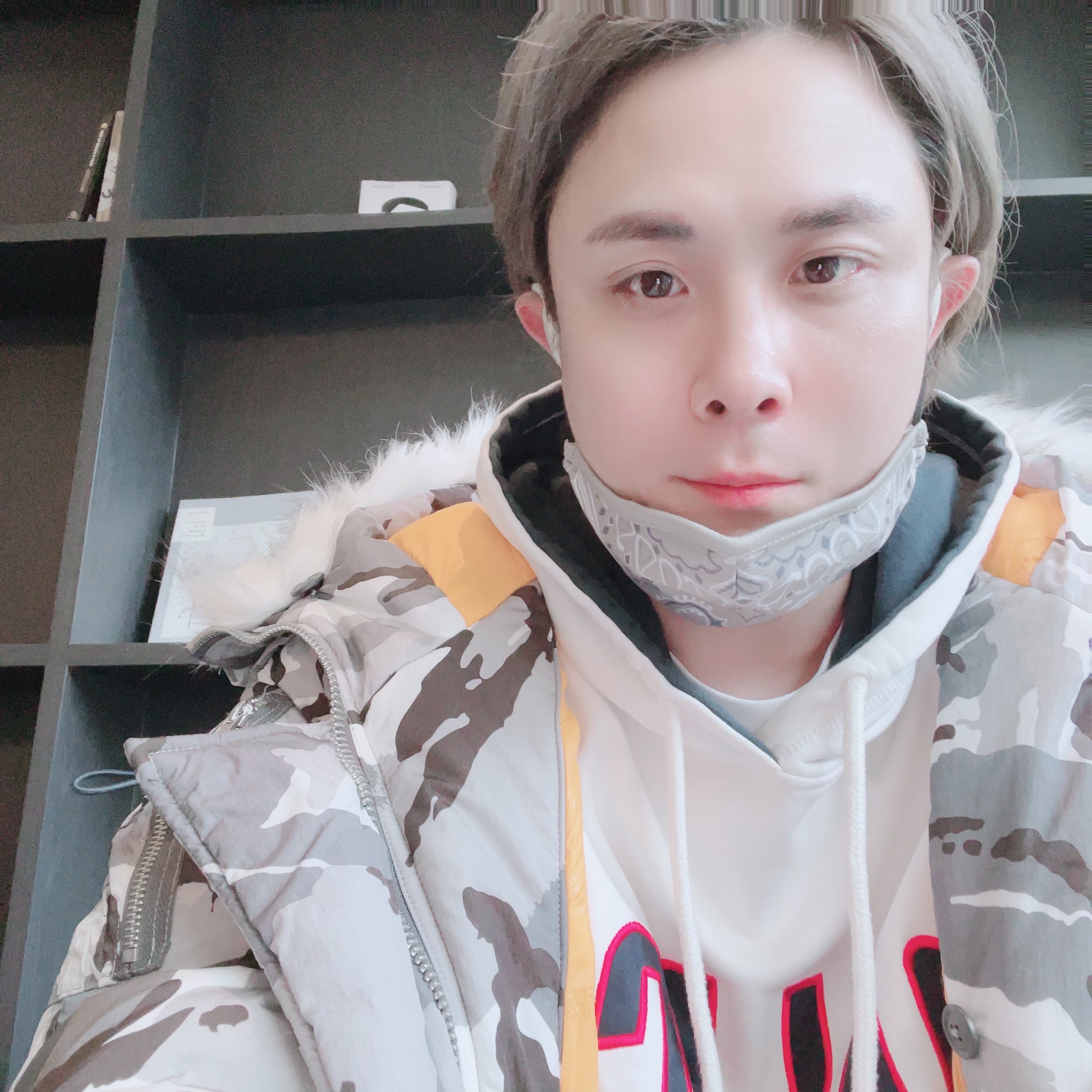 토라🐯 (@tora_) 님의 게시물 | KREAM