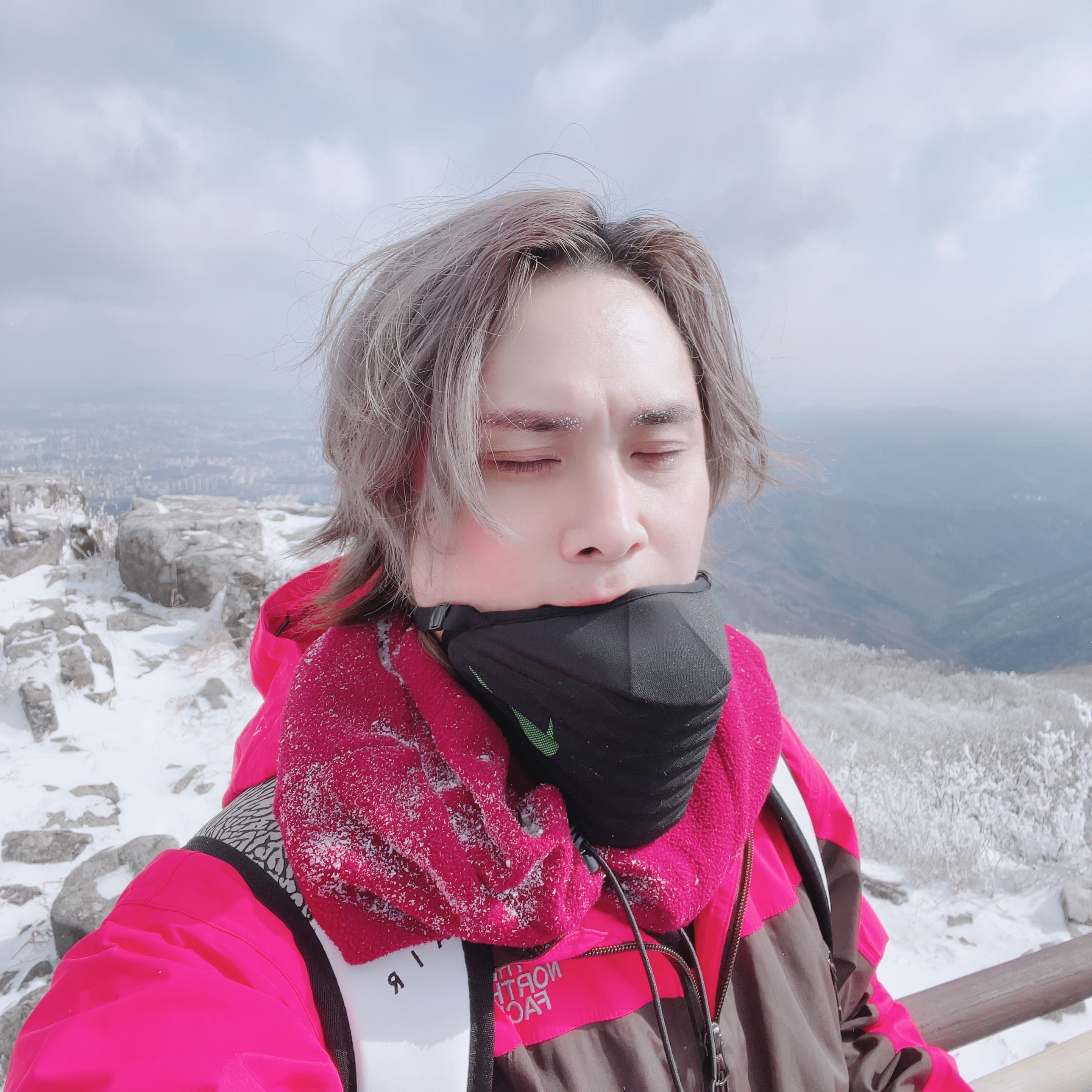 토라🐯 (@tora_) 님의 게시물 | KREAM