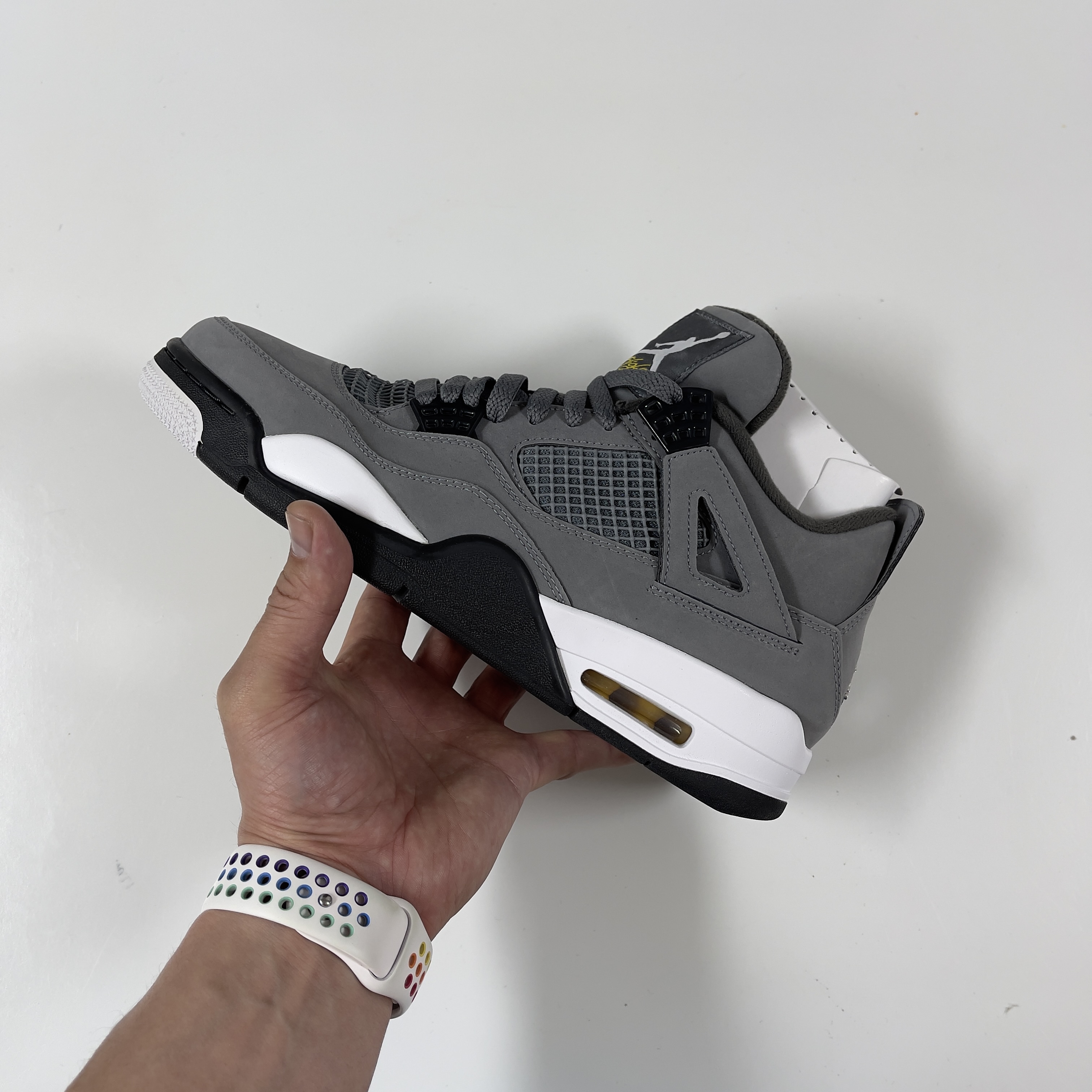 토라🐯 (@tora_) 님의 게시물 | KREAM