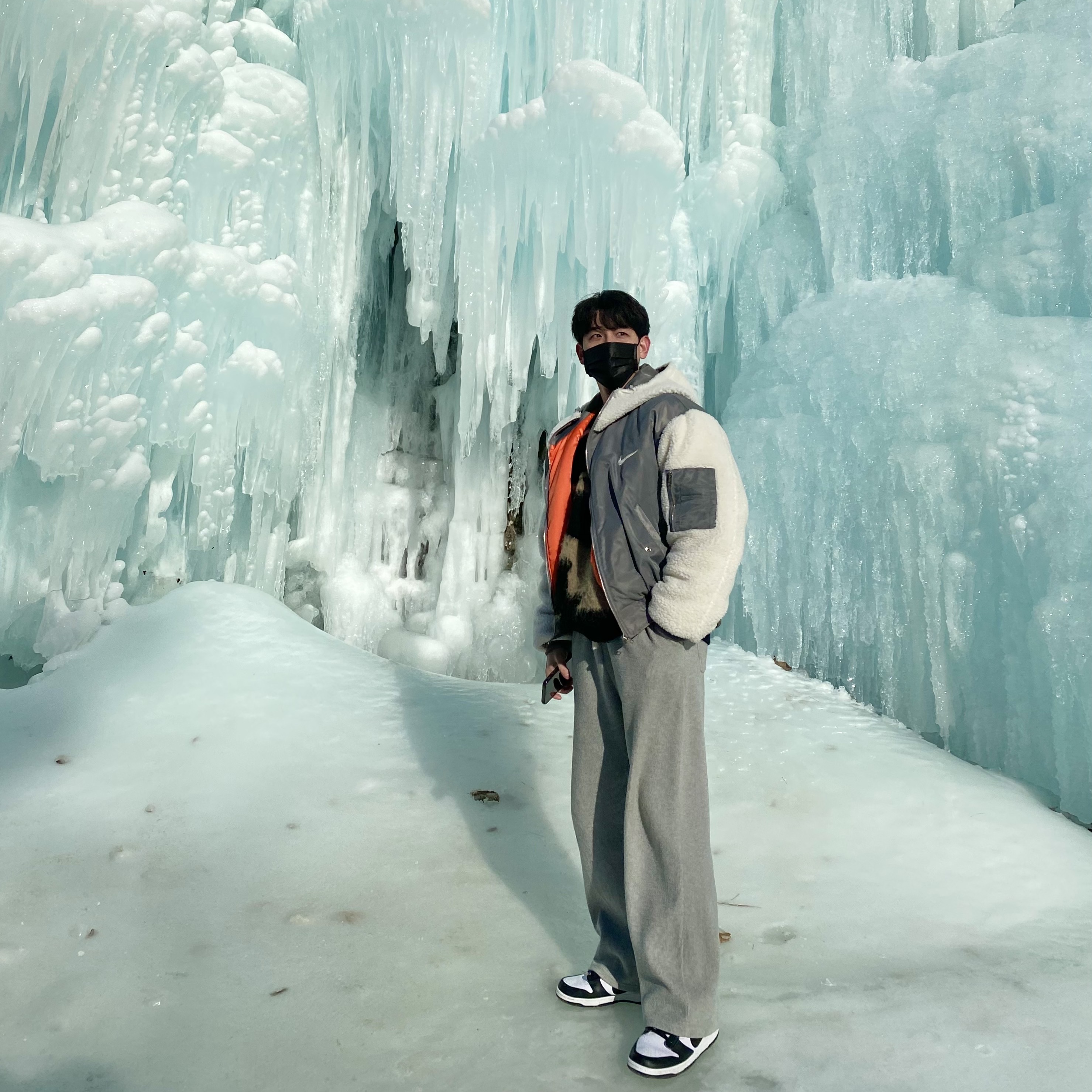 곰탱이 (@hun.__.2) 님의 게시물 | KREAM