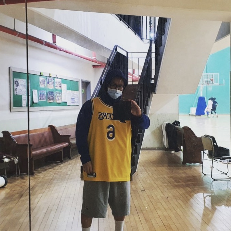 사부 (@akasabu) 님의 게시물 | KREAM