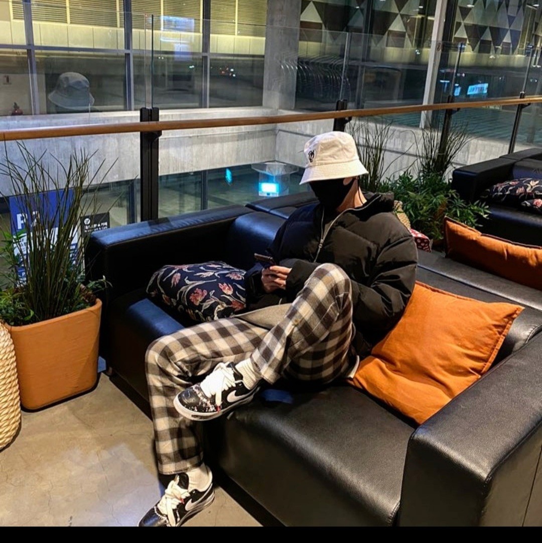 왘케이 (@182__.zz) 님의 게시물 | KREAM