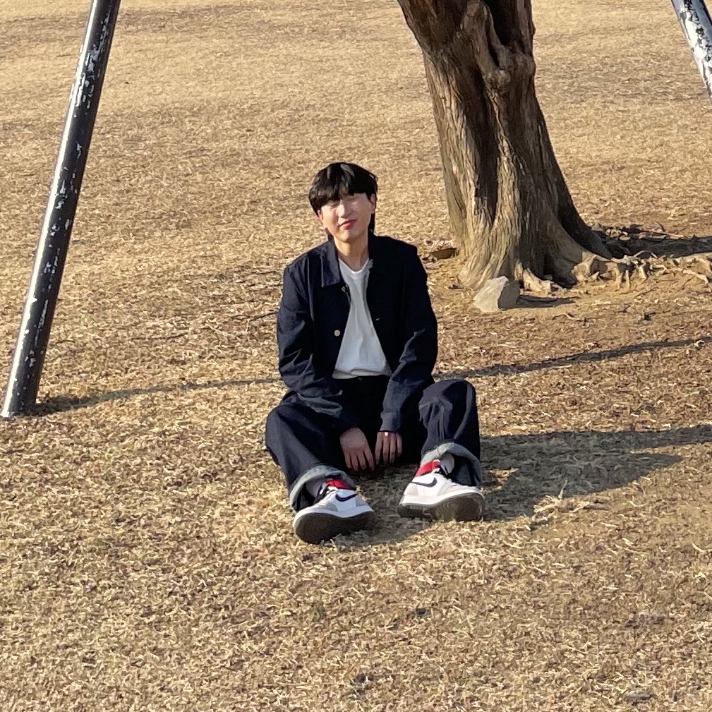 윤콩 (@__jyoun) 님의 게시물 | KREAM